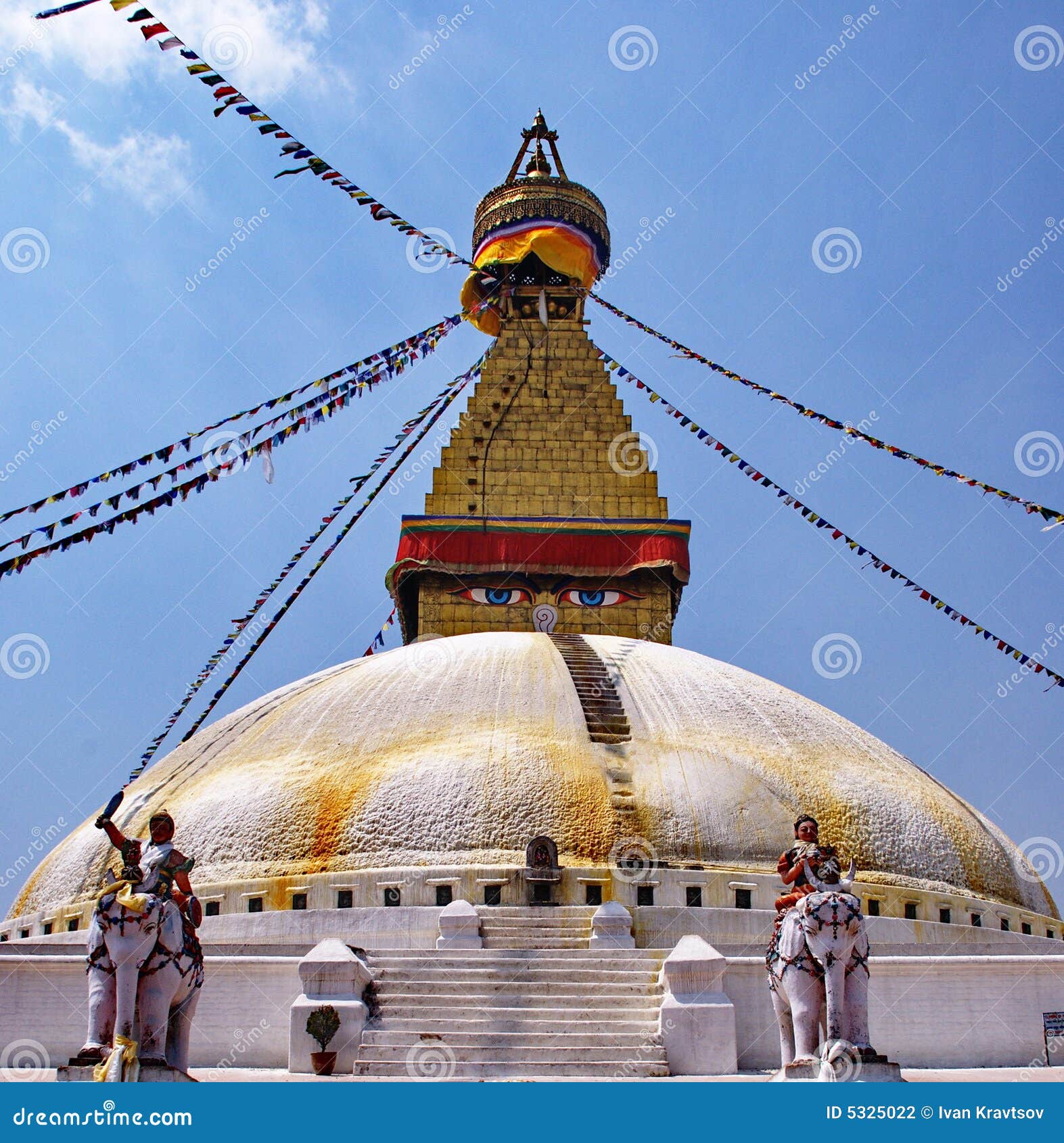 Boudhanath Stupa, Kathmandu, Nepal Stock Photo - Image of building ...