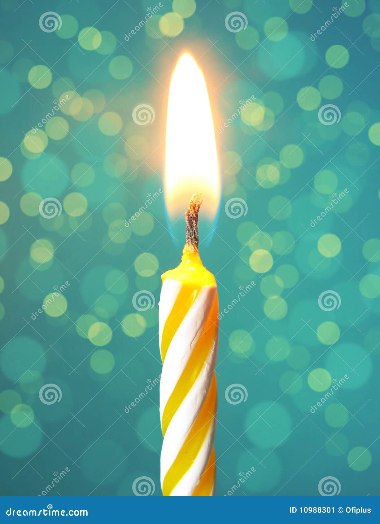 Bougie De Joyeux Anniversaire Image stock - Image du honneur, joyeux ...