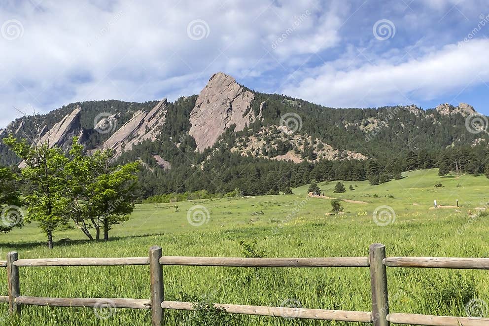 Boulder Colorado Flatirons stock image. Image of boulder - 31730399
