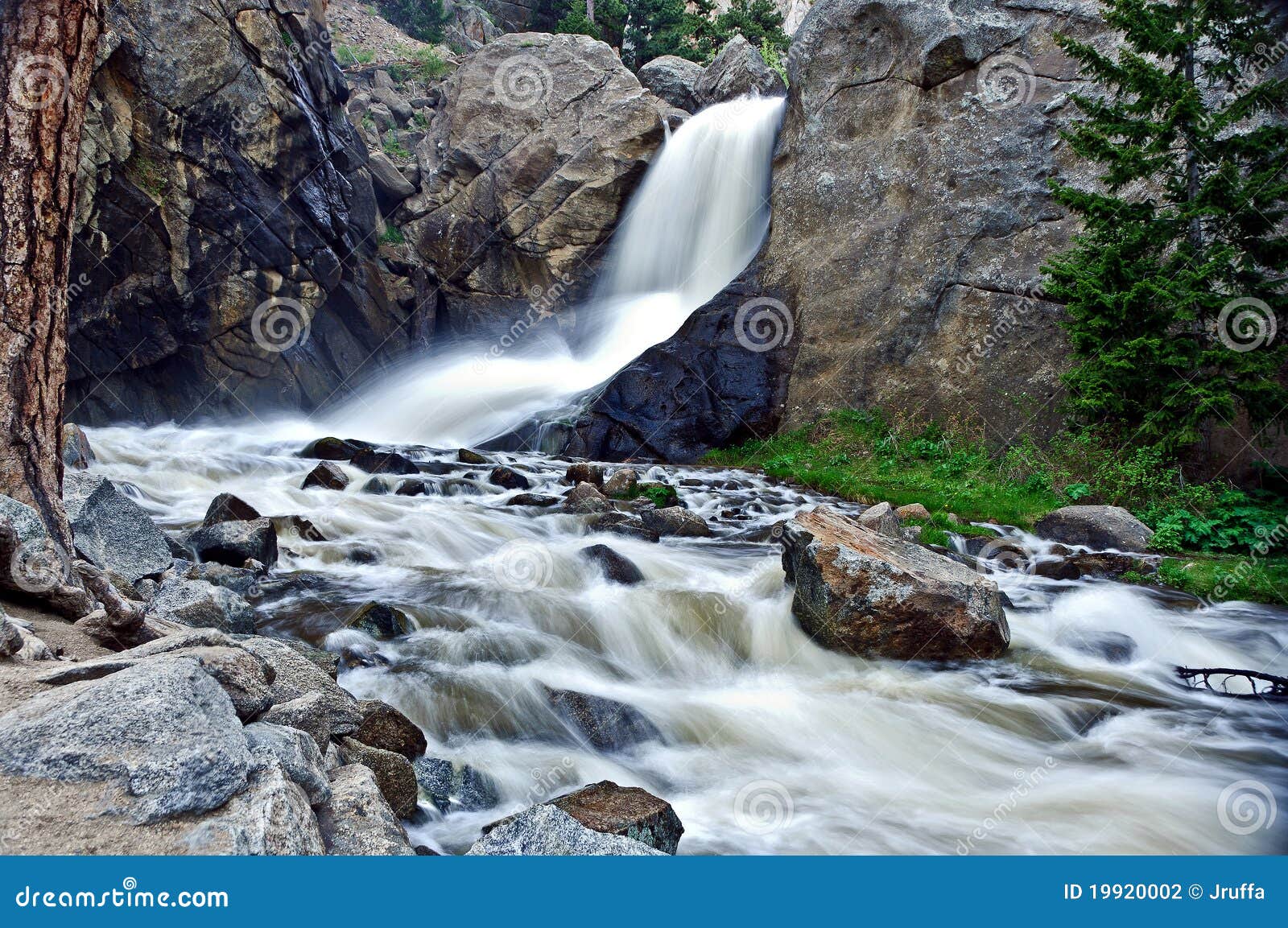 Boulder Falls on Boulder Creek Stock Photo - Image of falls, hike: 19920002