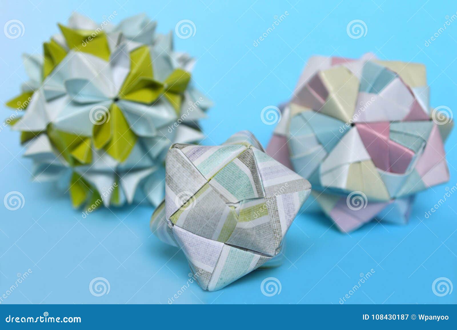 Boule Modulaire D'origami, De Fleurs De Cerisier Et De Sonobe Image ...