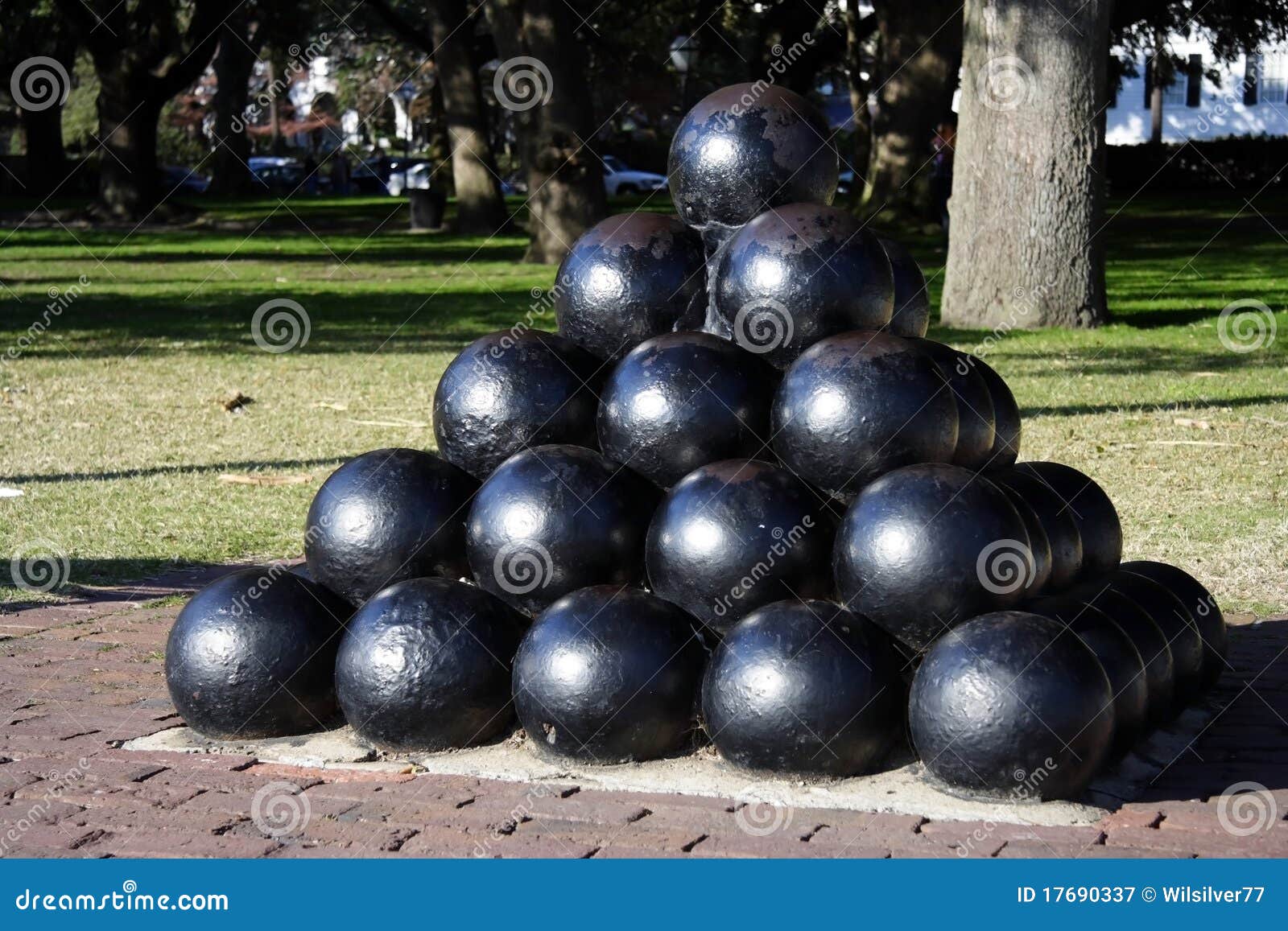 Boulets de canon image stock. Image du confédéré, union - 17690337