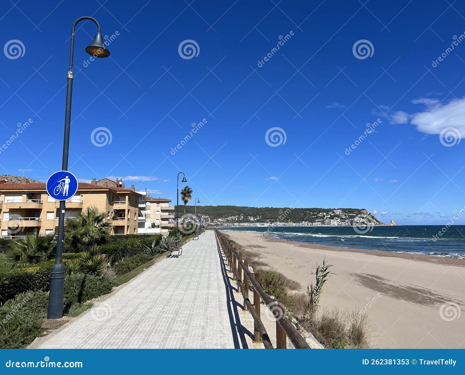 Boulevard and Beach of L`Estartit Editorial Stock Photo - Image of meda ...