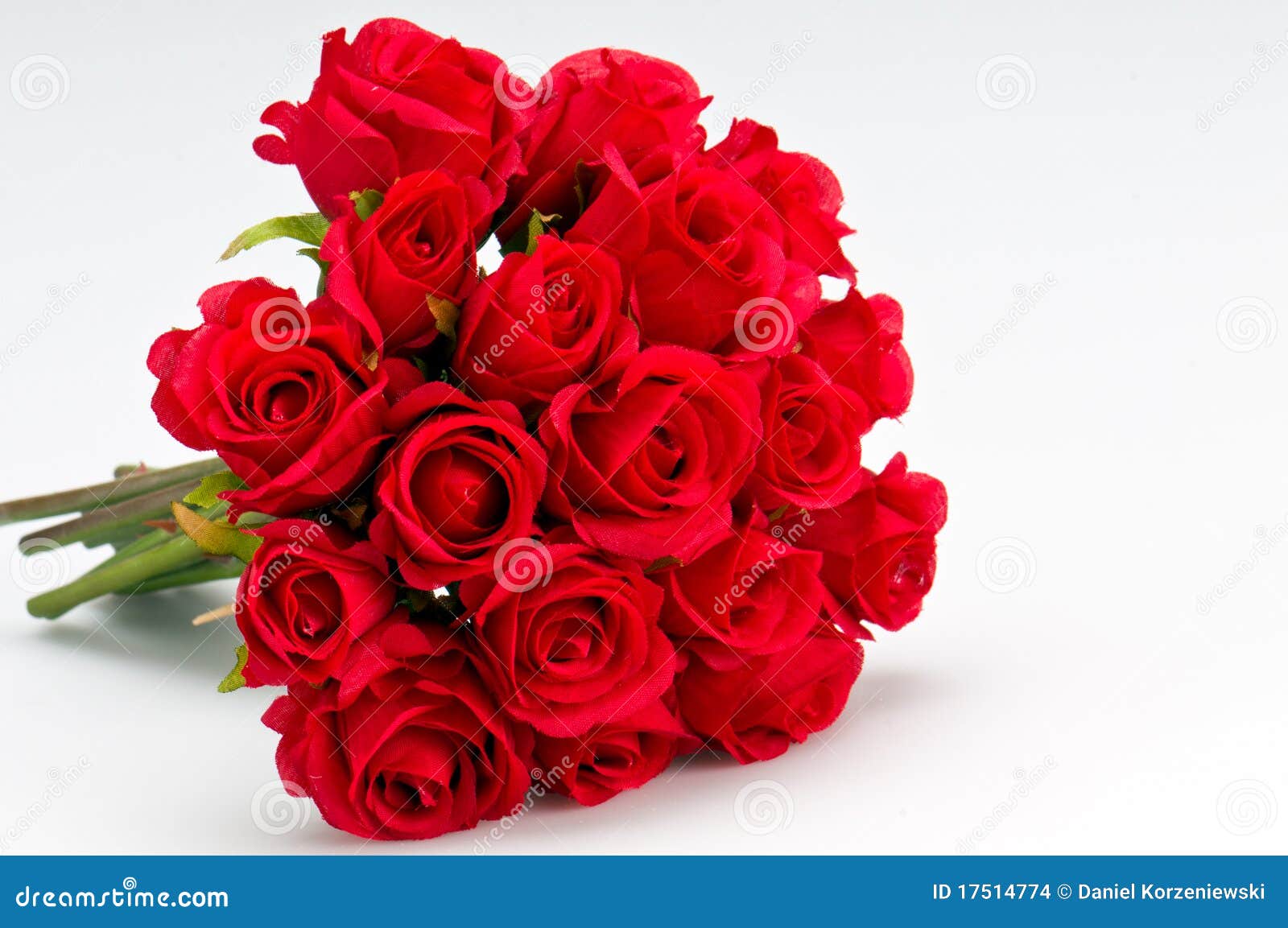 Bouquet des roses photo stock. Image du fête, isolement - 17514774