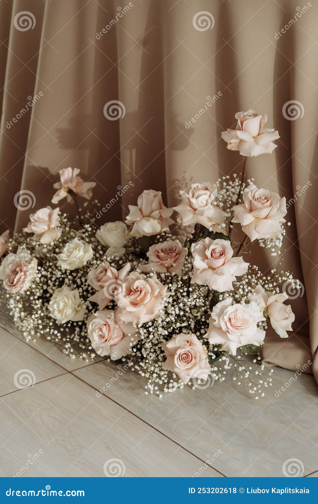 Bouquet of Fresh Roses on the Floor. Stock Photo - Image of petal ...