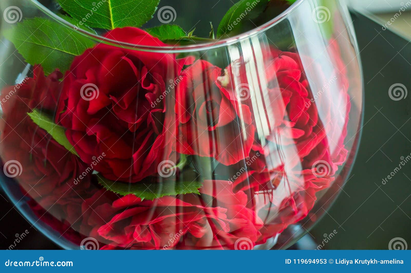 Bouquet of Red Roses in Glass Vase Stock Image - Image of florish ...