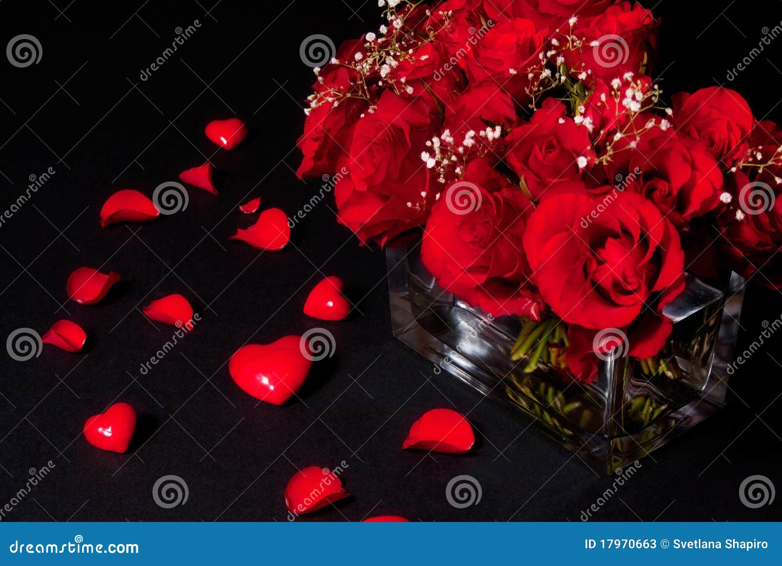 Bouquet Romantique Des Roses Rouges Image stock - Image du nature ...