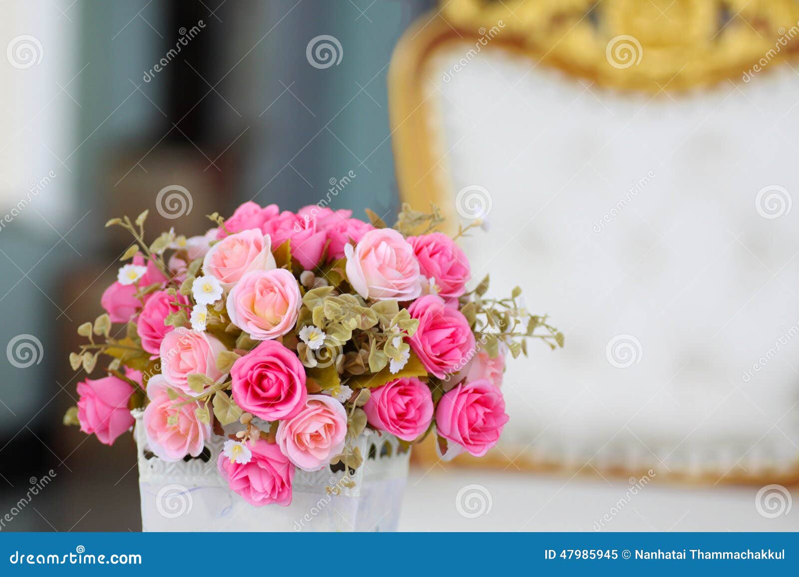 Bouquet of tiny pink roses stock image. Image of luxury - 47985945