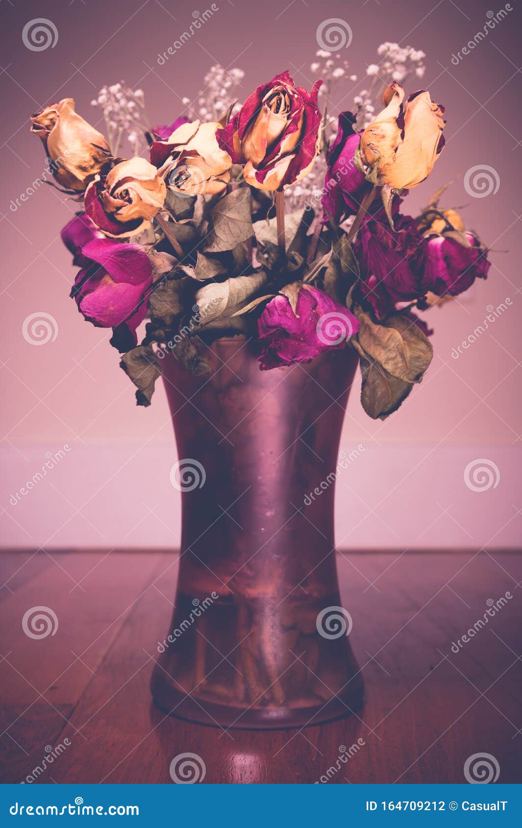 A Bouquet of Wilted and Dry Roses in a Vase Stock Photo - Image of love ...