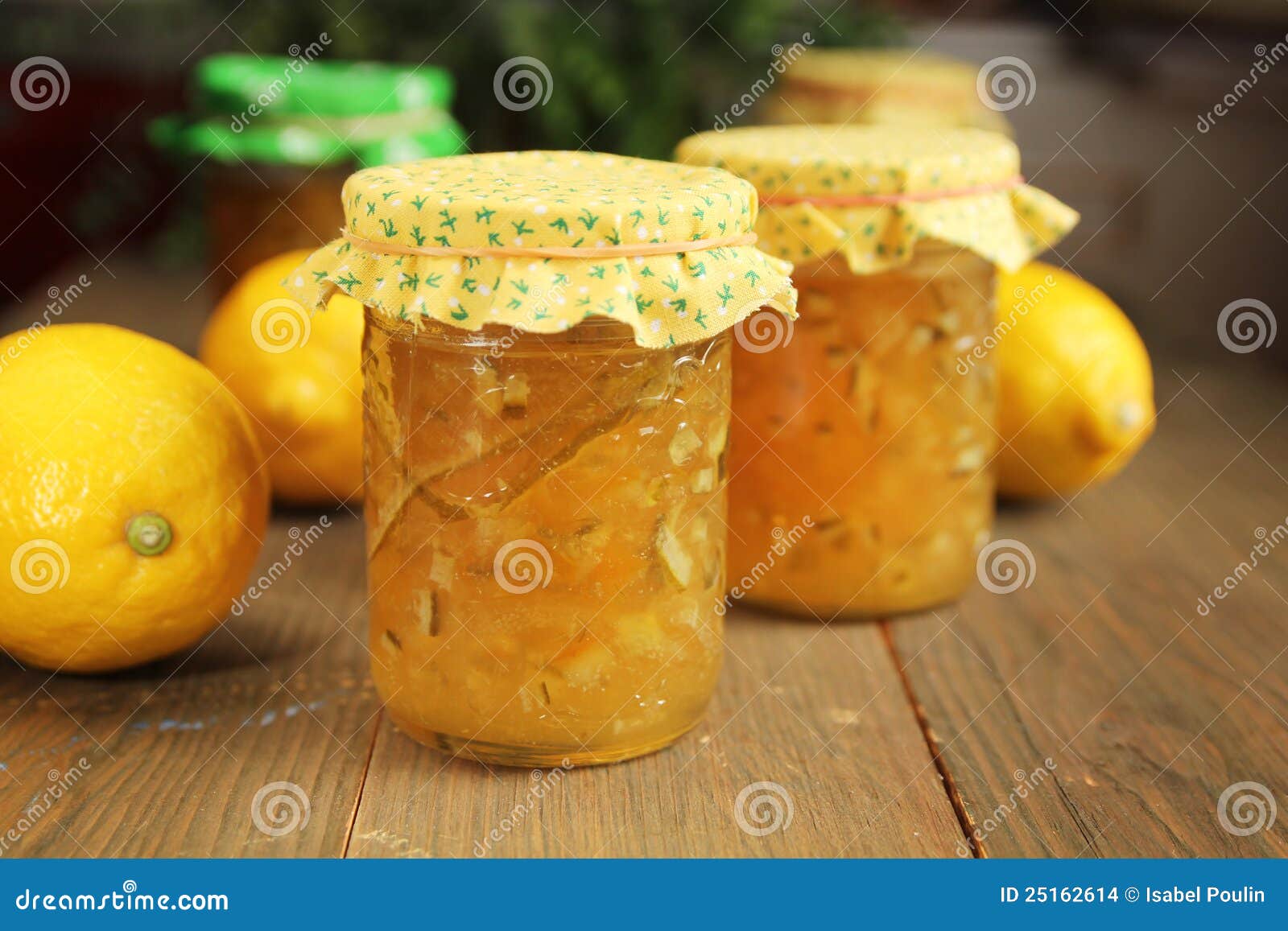 Bourrage de citron photo stock. Image du homemade, bourrage - 25162614
