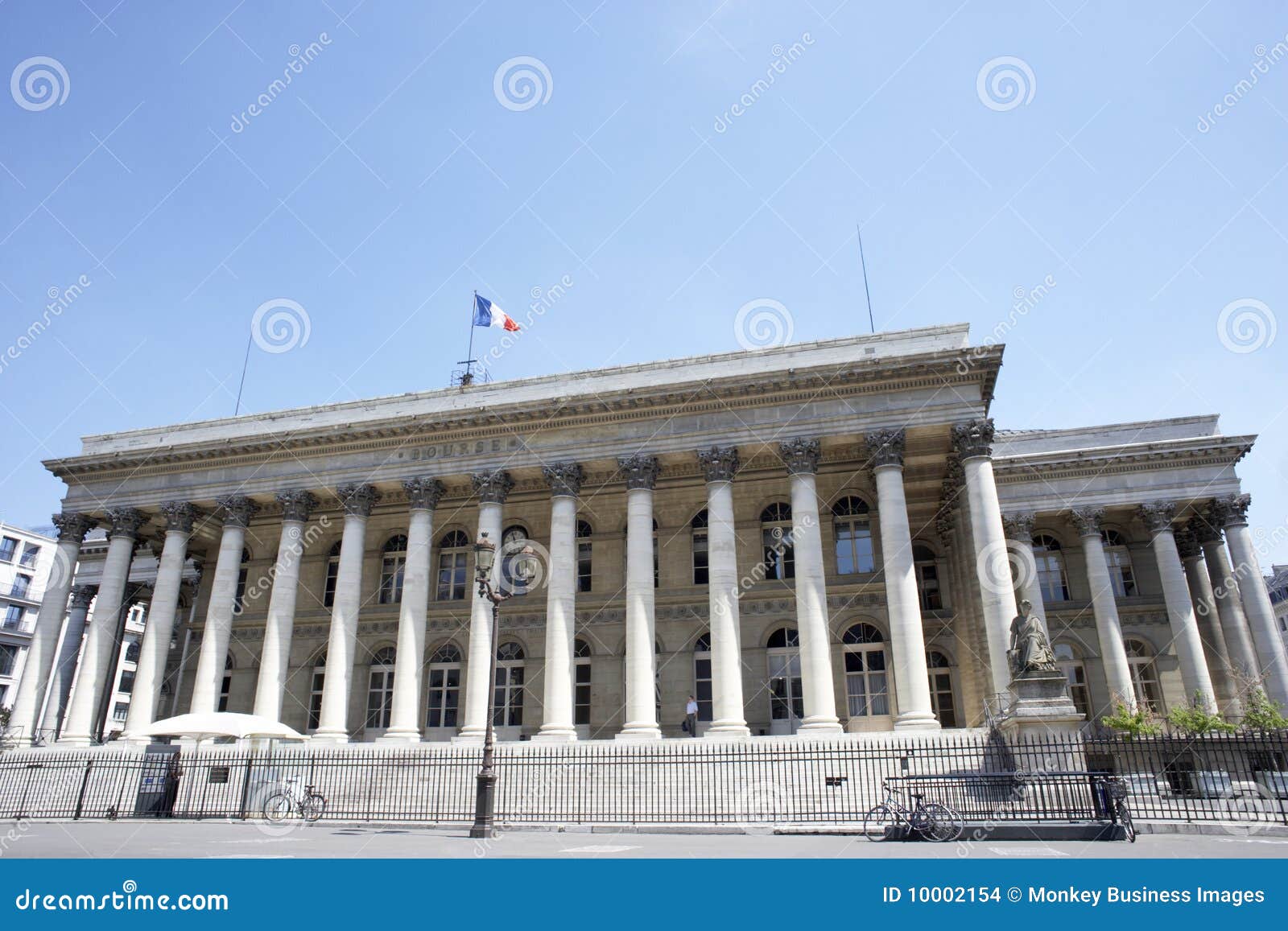 Bourse Van La, De Beurs Van Parijs Stock Foto - Image of financiën ...