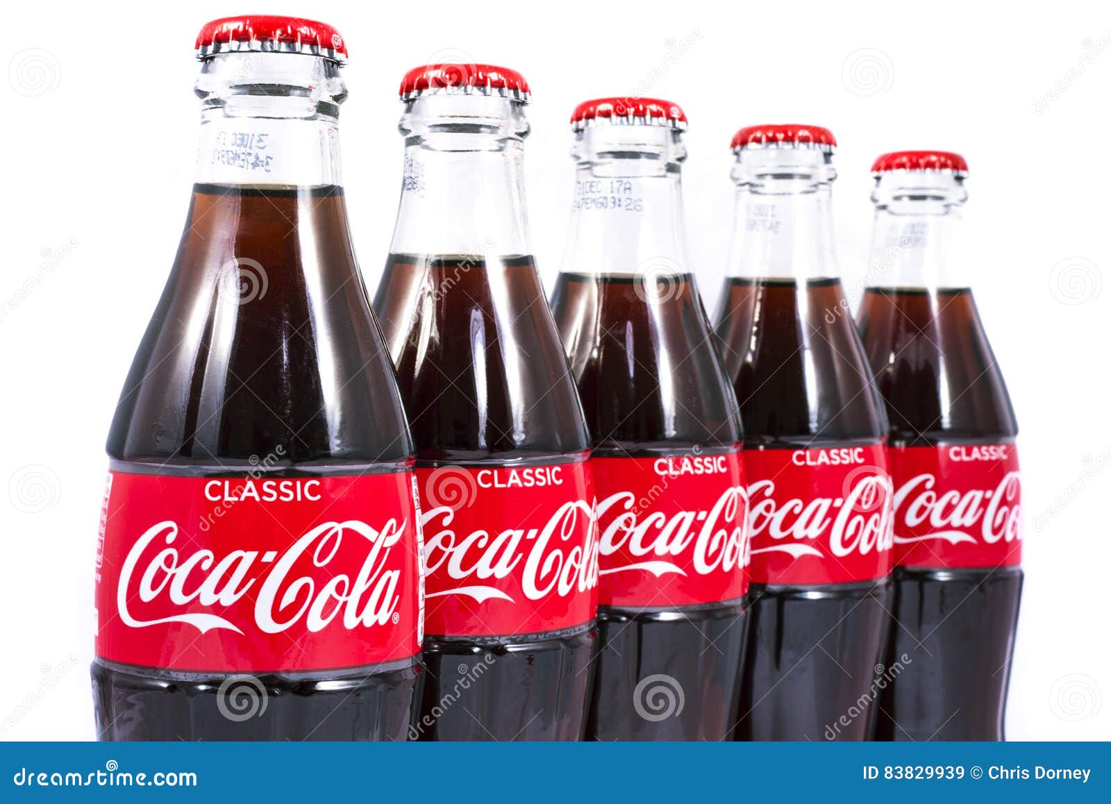 Bouteilles de Coca Cola image stock éditorial. Image du étiquette ...