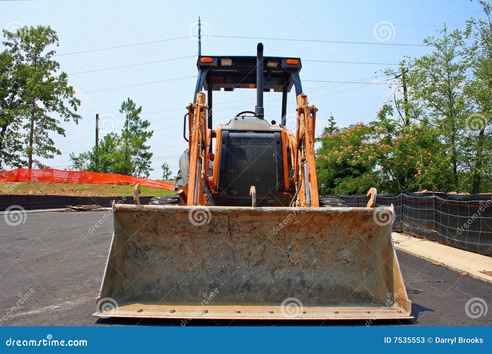 Bouteur 3 image stock. Image du pavage, route, bouteur - 7535553