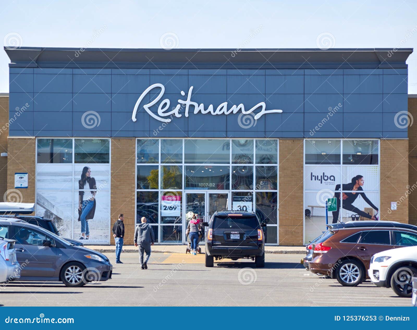 Boutique De Reitmans En Montreal Foto de archivo editorial - Imagen de ...