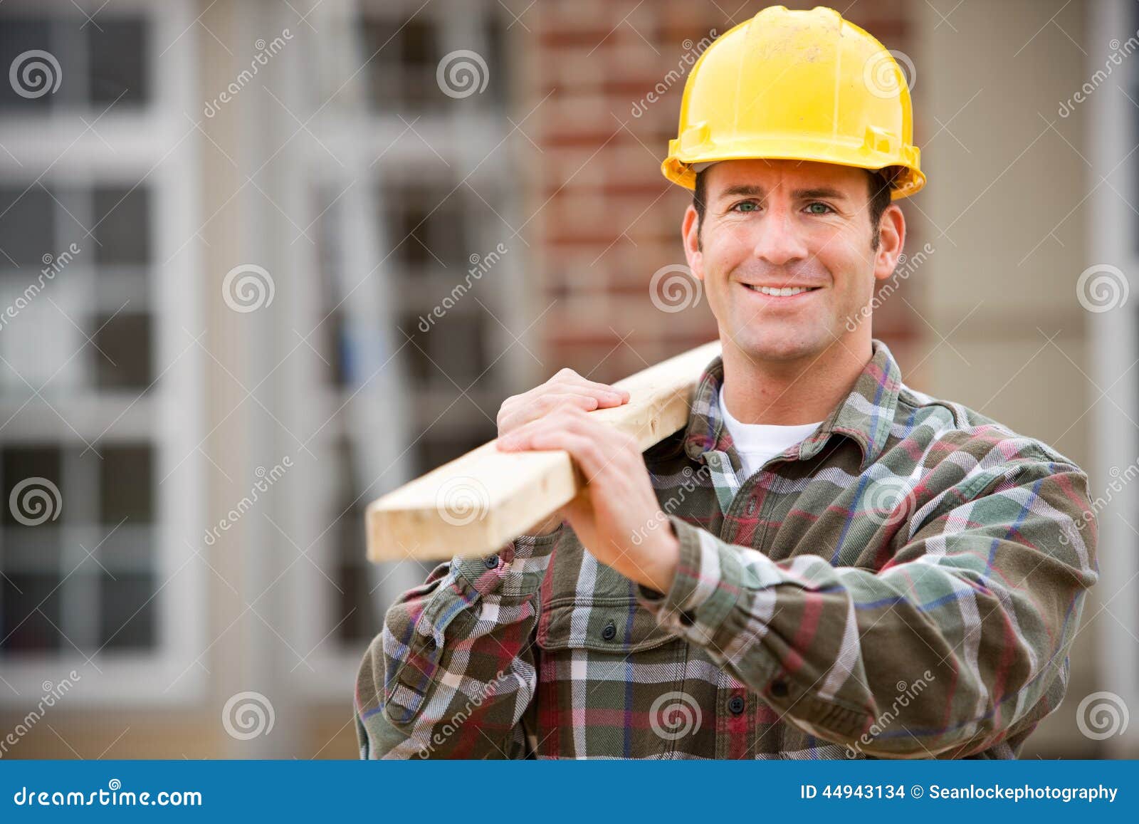 Bouw: Vrolijke Bouwvakker stock foto. Image of buiten - 44943134