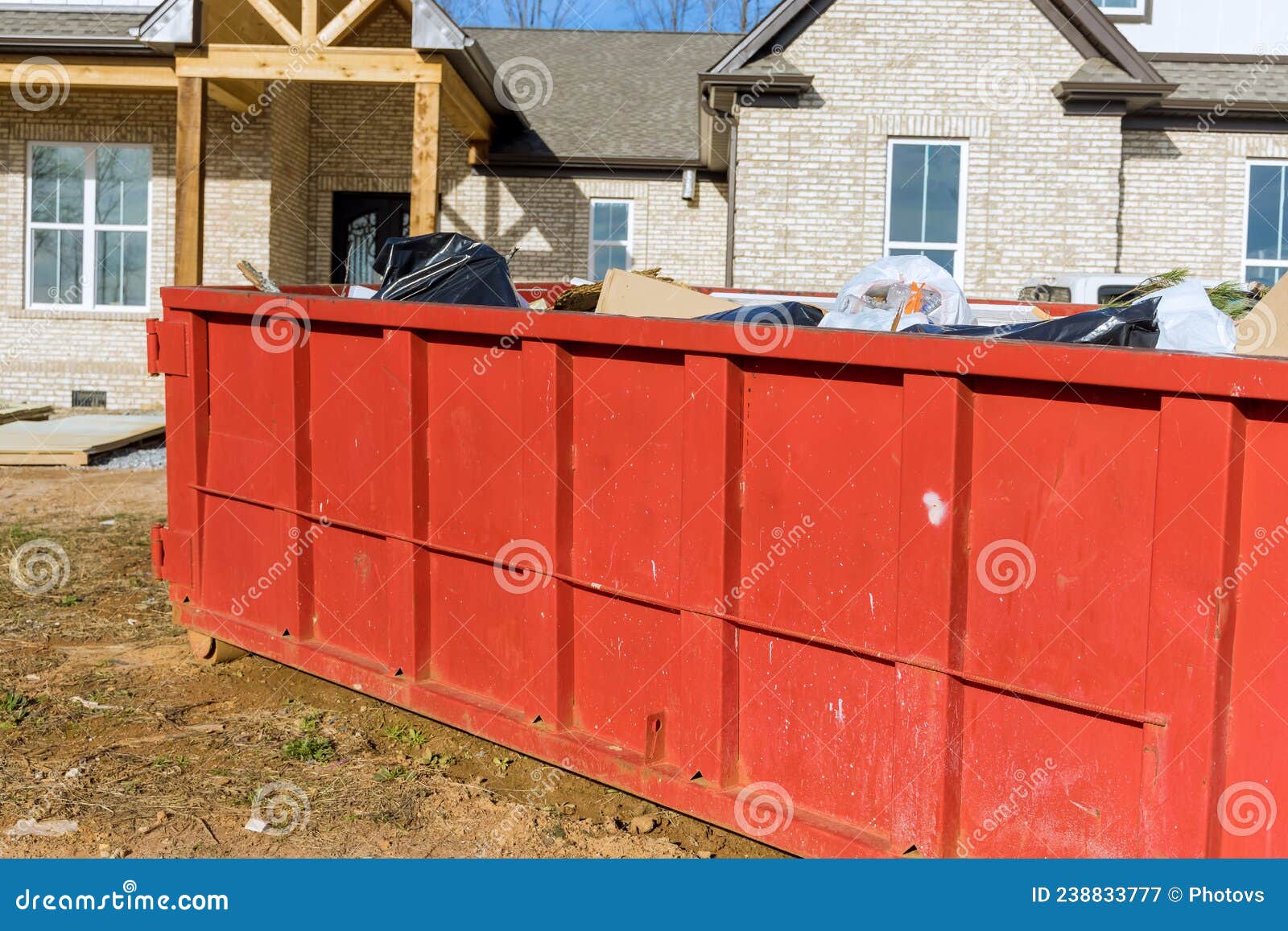 Bouwcontainer Voor Afval Voor De Bouw Stock Afbeelding - Image of ...