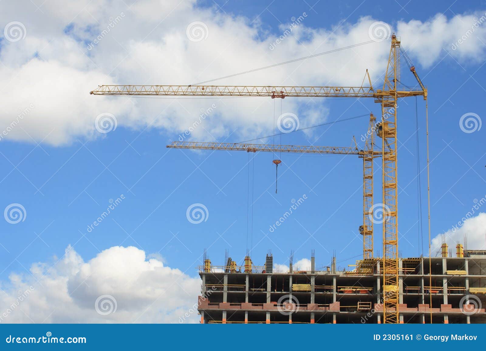 Bouwwerf stock afbeelding. Image of techniek, kraan, industrie - 2305161