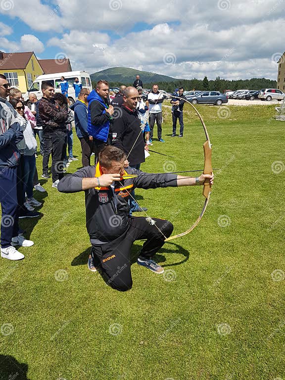 Bow and arrow editorial image. Image of competition - 120220385