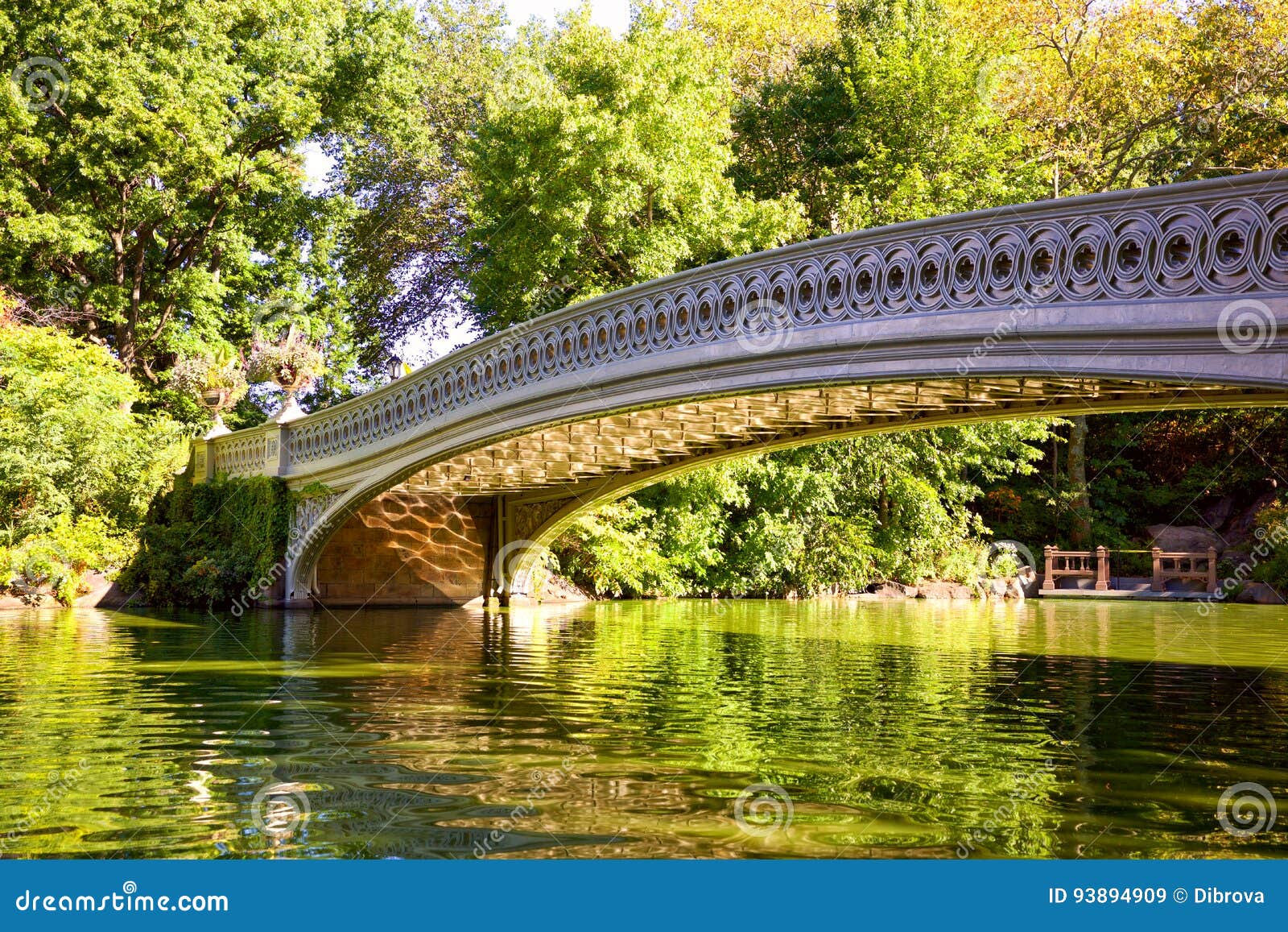 Bow Bridge in Central Park stock image. Image of city - 93894909