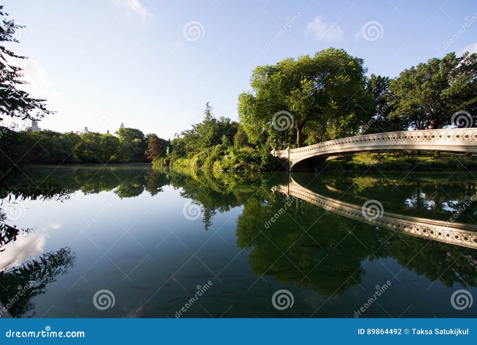 Bow Bridge Reflects on the Lake Stock Photo - Image of summer, lake ...