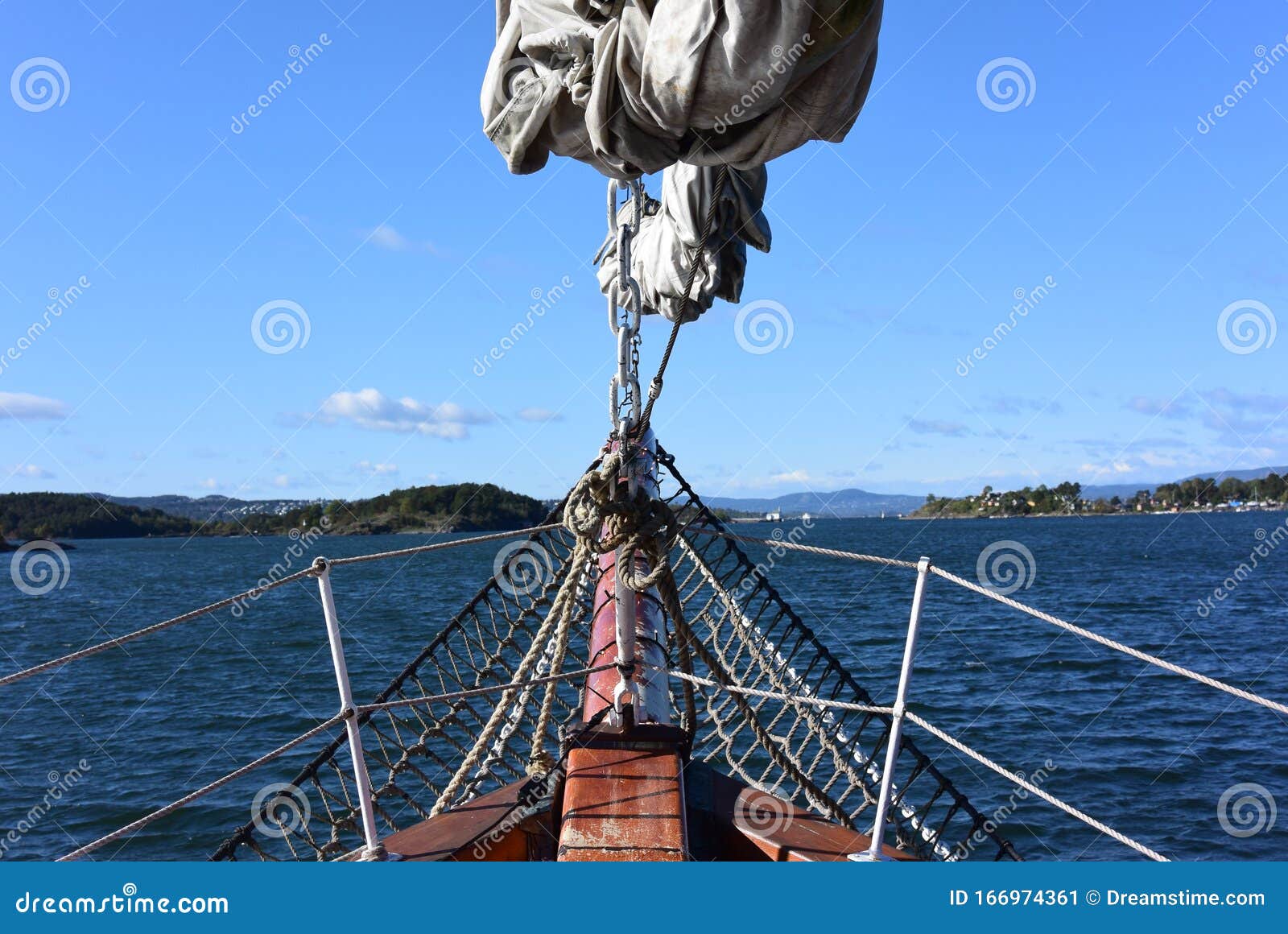 Bow of a Ship Sailing the Waters Stock Image - Image of green, lake ...