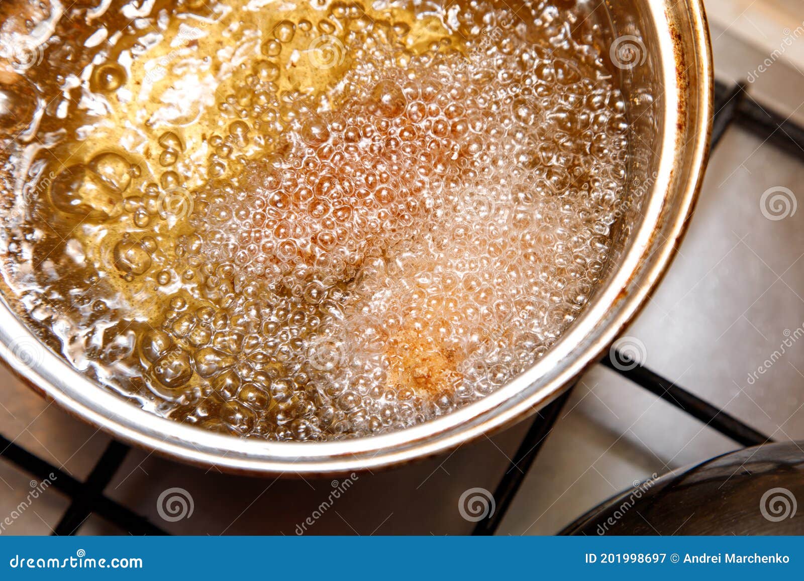 Bowl of Boiling Oil Close-up Stock Image - Image of bubbles, white ...