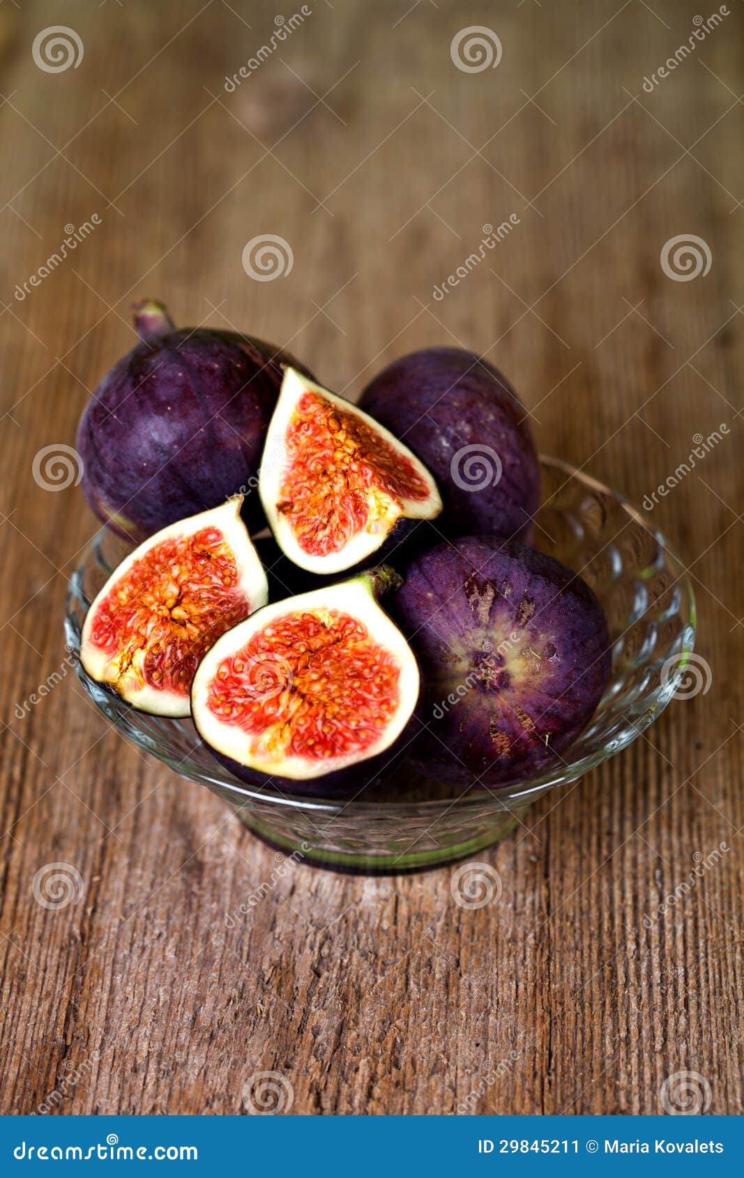 Bowl with fresh figs stock image. Image of table, sweet - 29845211