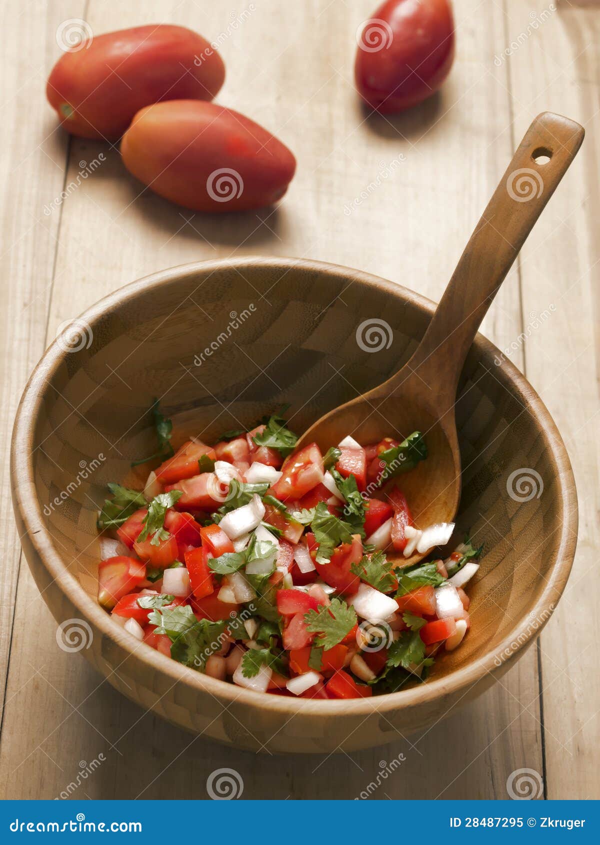 Bowl of fresh salsa stock image. Image of onions, leaves - 28487295