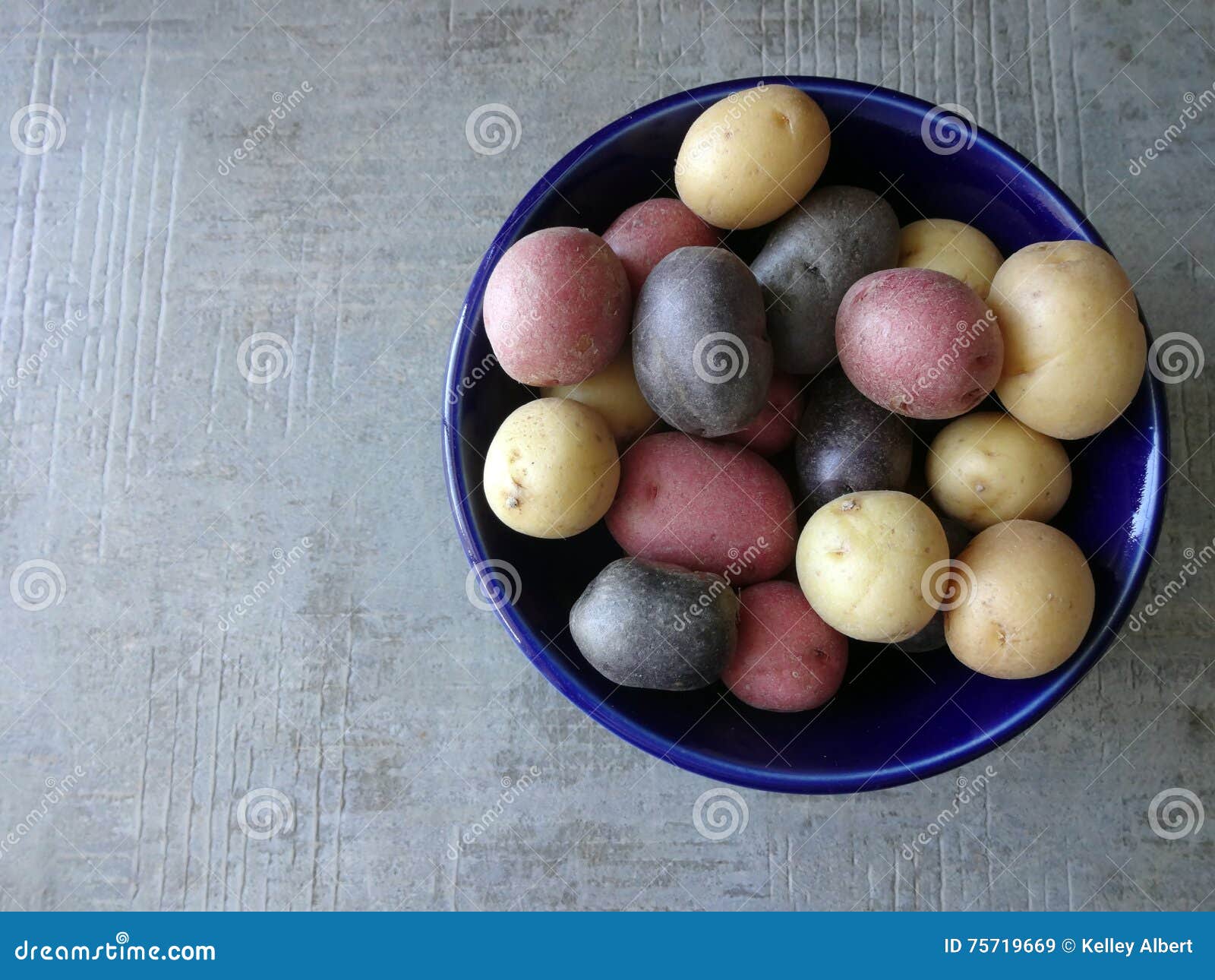Bowl of Multi-Colored Potatoes Stock Image - Image of fresh, vegetables ...
