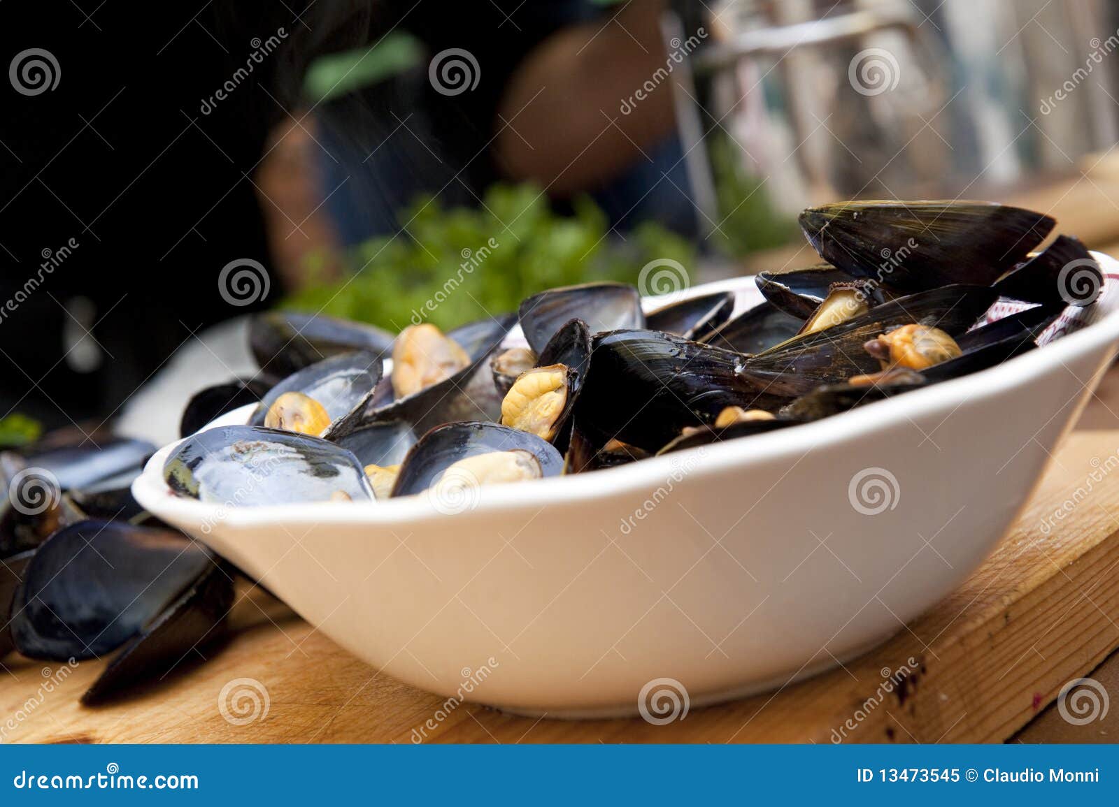 Bowl of mussels stock image. Image of eating, parsley - 13473545