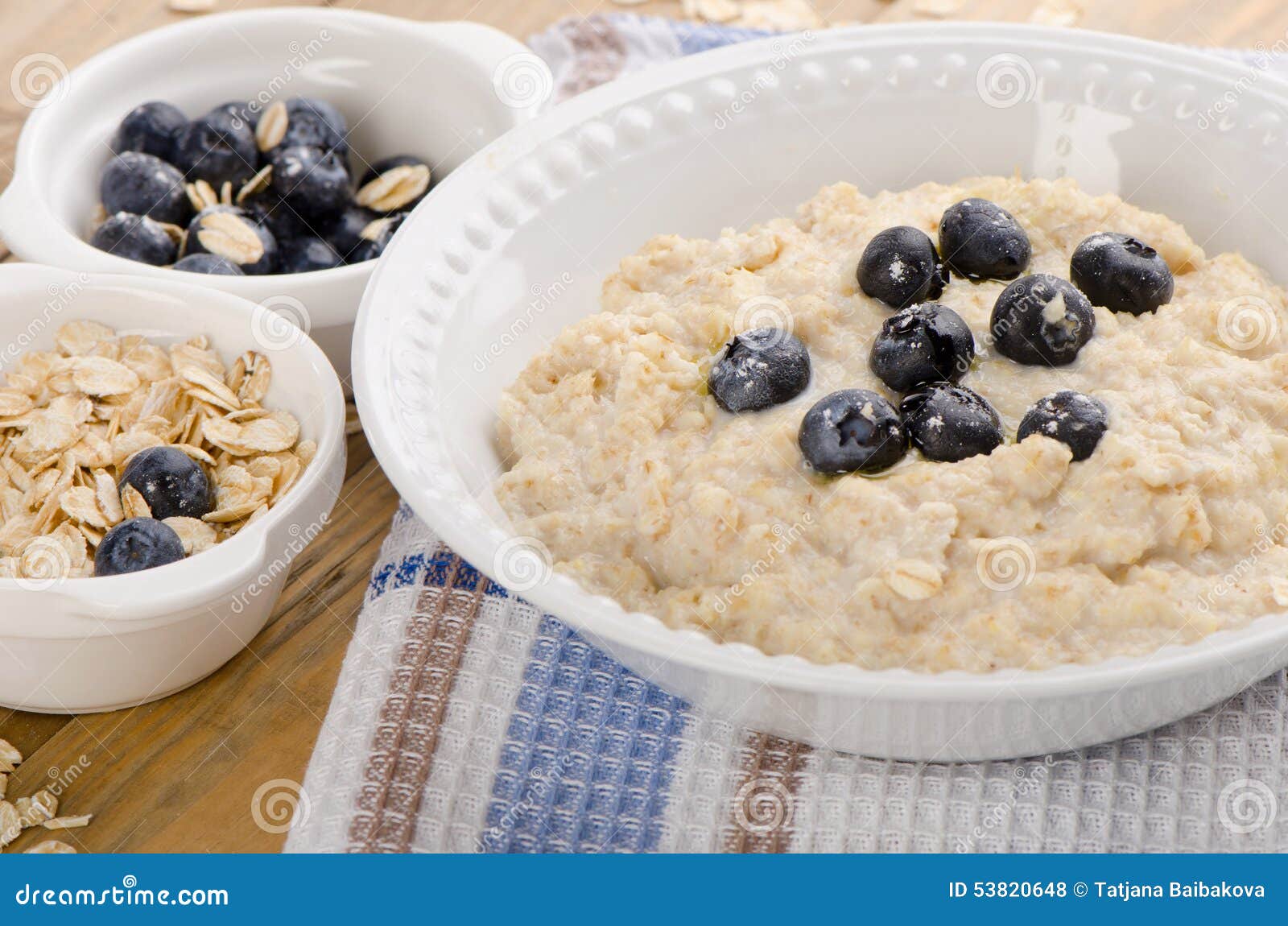 Bowl of Oatmeal with Fresh Blueberries. Healthy Breakfast Stock Photo ...