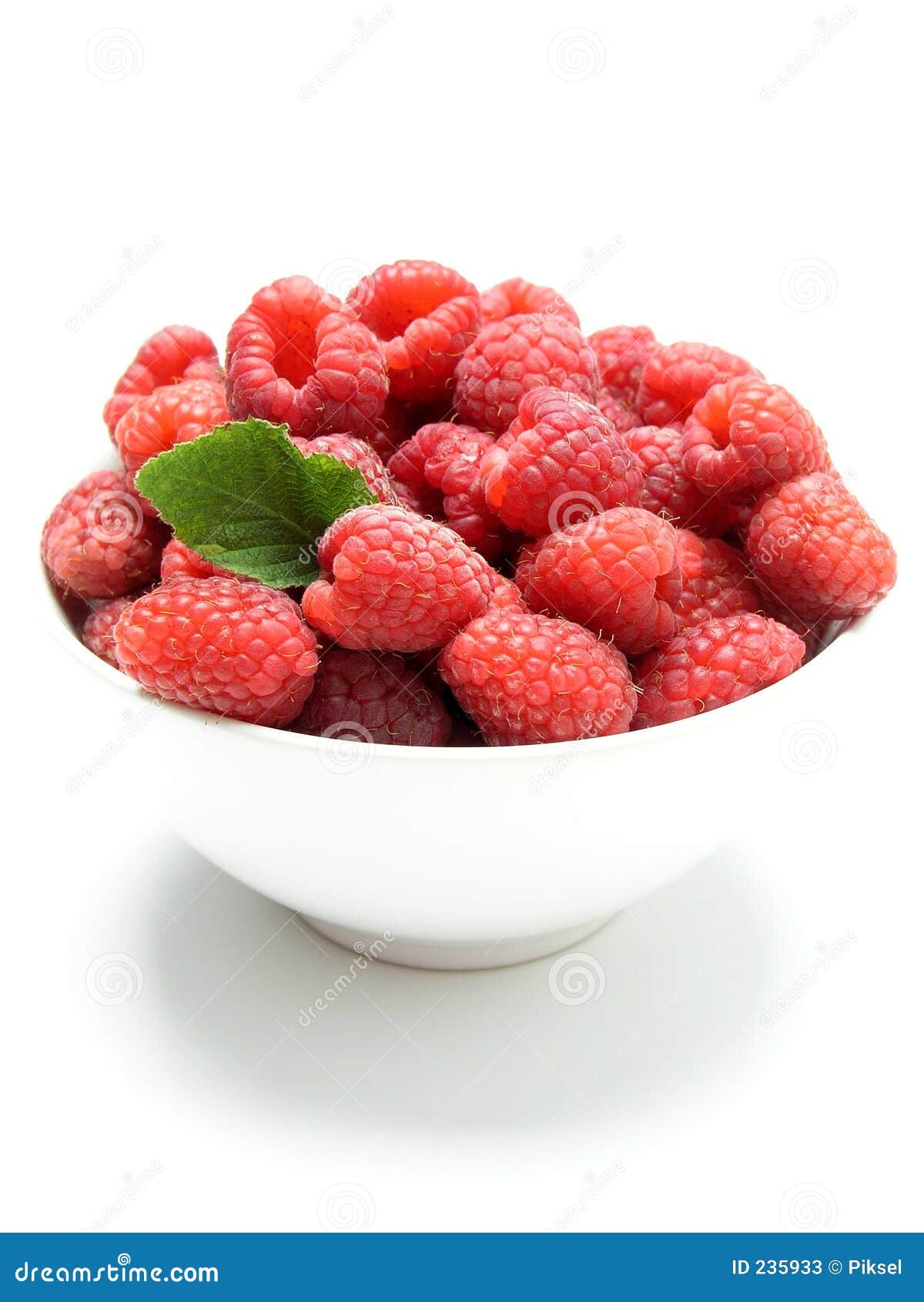 Bowl of raspberries stock image. Image of green, nutrition - 235933
