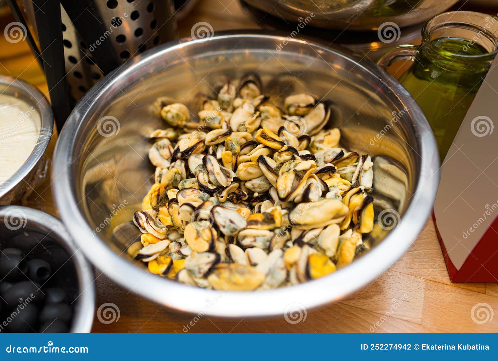 Bowl of Raw Mussels, a Handful Ready To Cook Stock Photo - Image of ...
