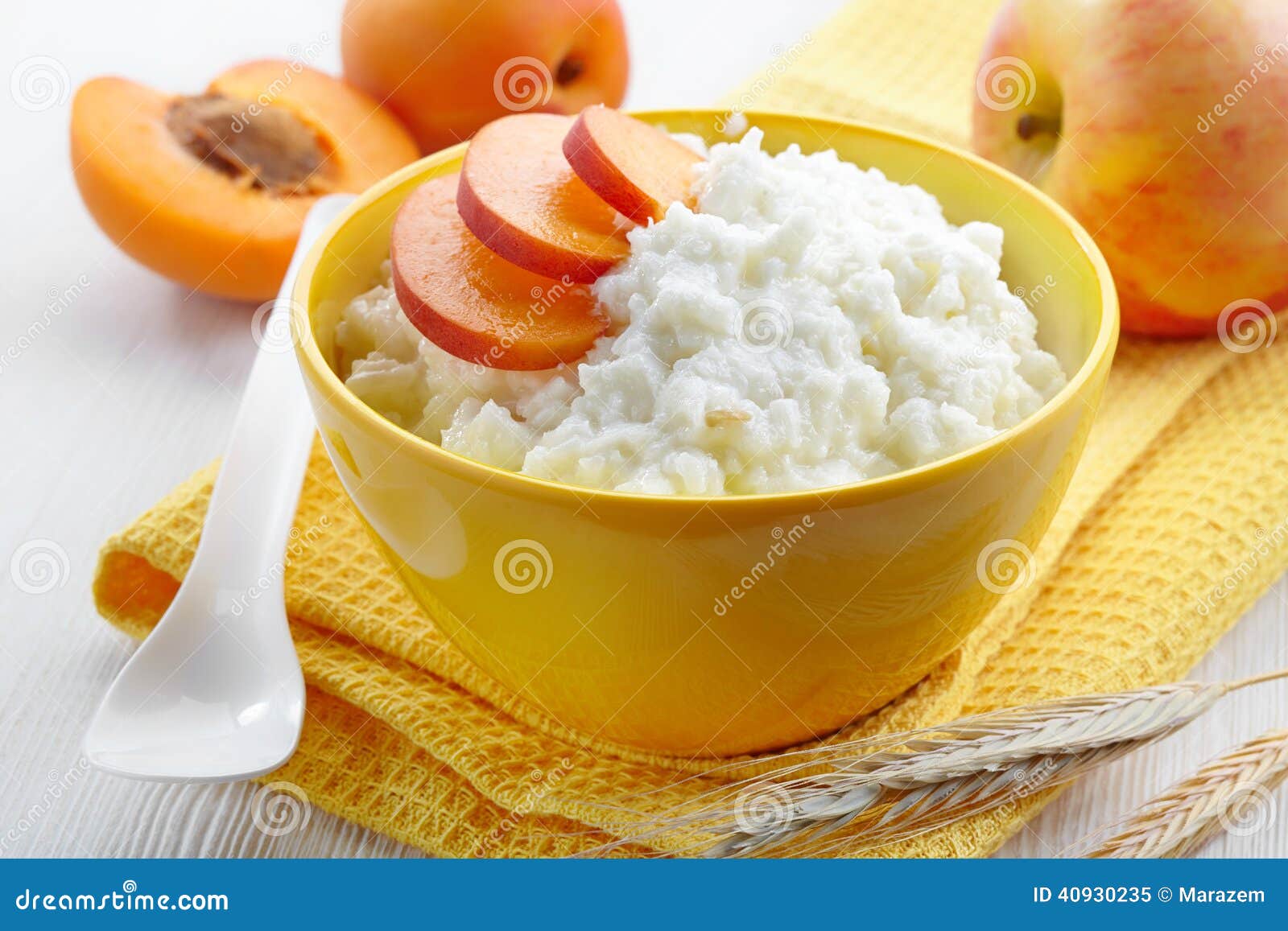 Bowl of Rice Flakes Porridge Stock Image - Image of cooked, grain: 40930235