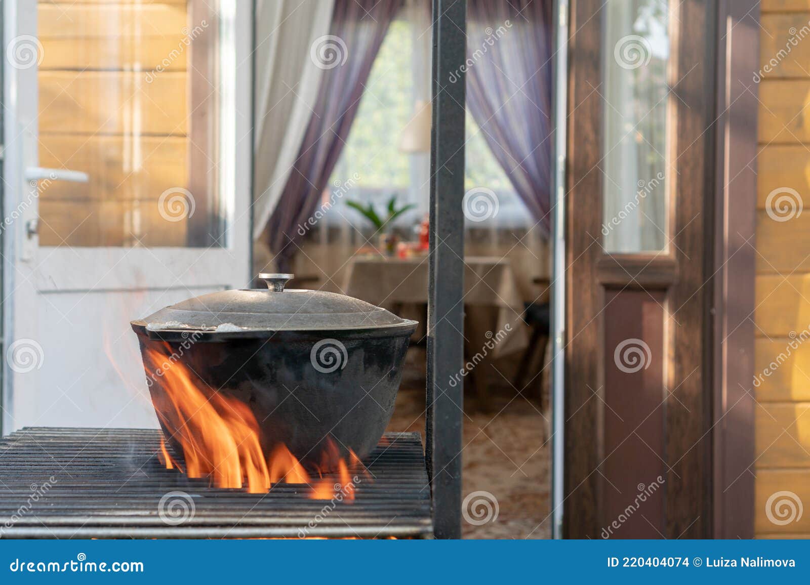 Bowler Cooking Food Bonfire Cauldron Camp Fire, Pot Stock Photo - Image ...