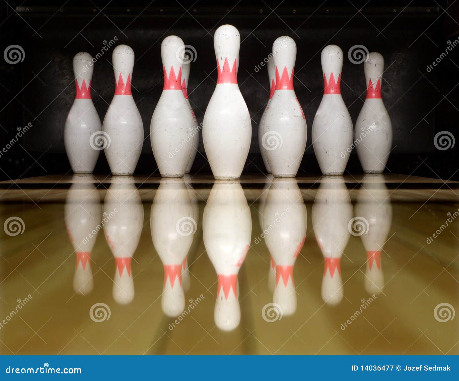 Bowling stock image. Image of fling, cast, game, play - 14036477