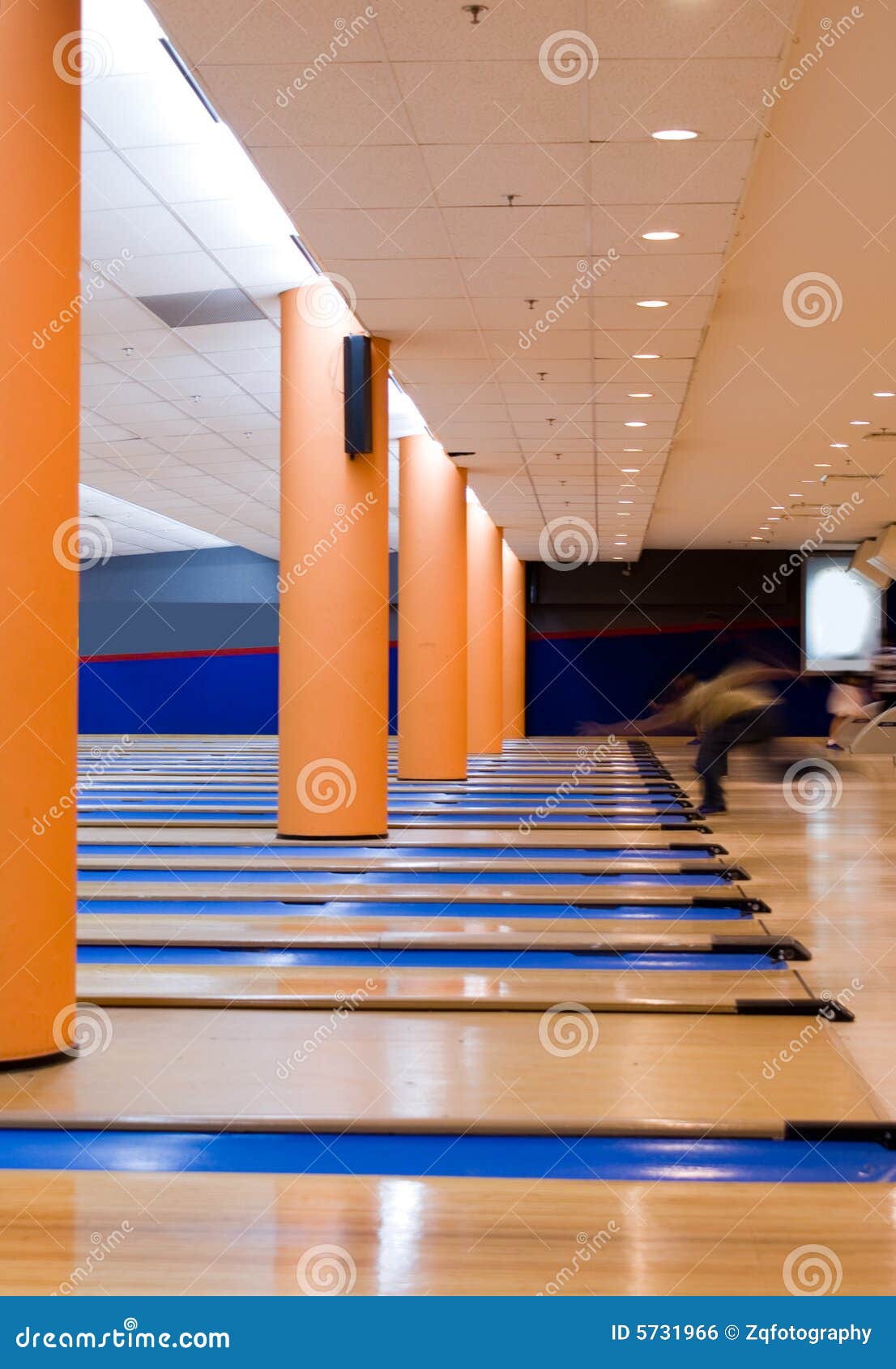 Bowling alley stock photo. Image of clean, architecture - 5731966