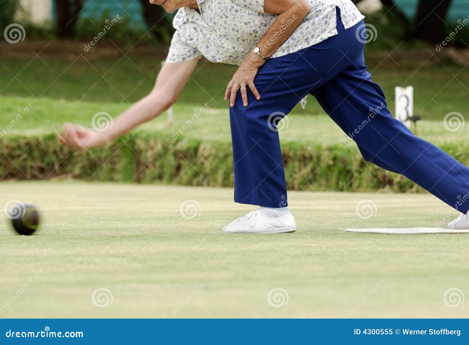 Bowls stock image. Image of game, enjoyment, lawn, team - 4300555
