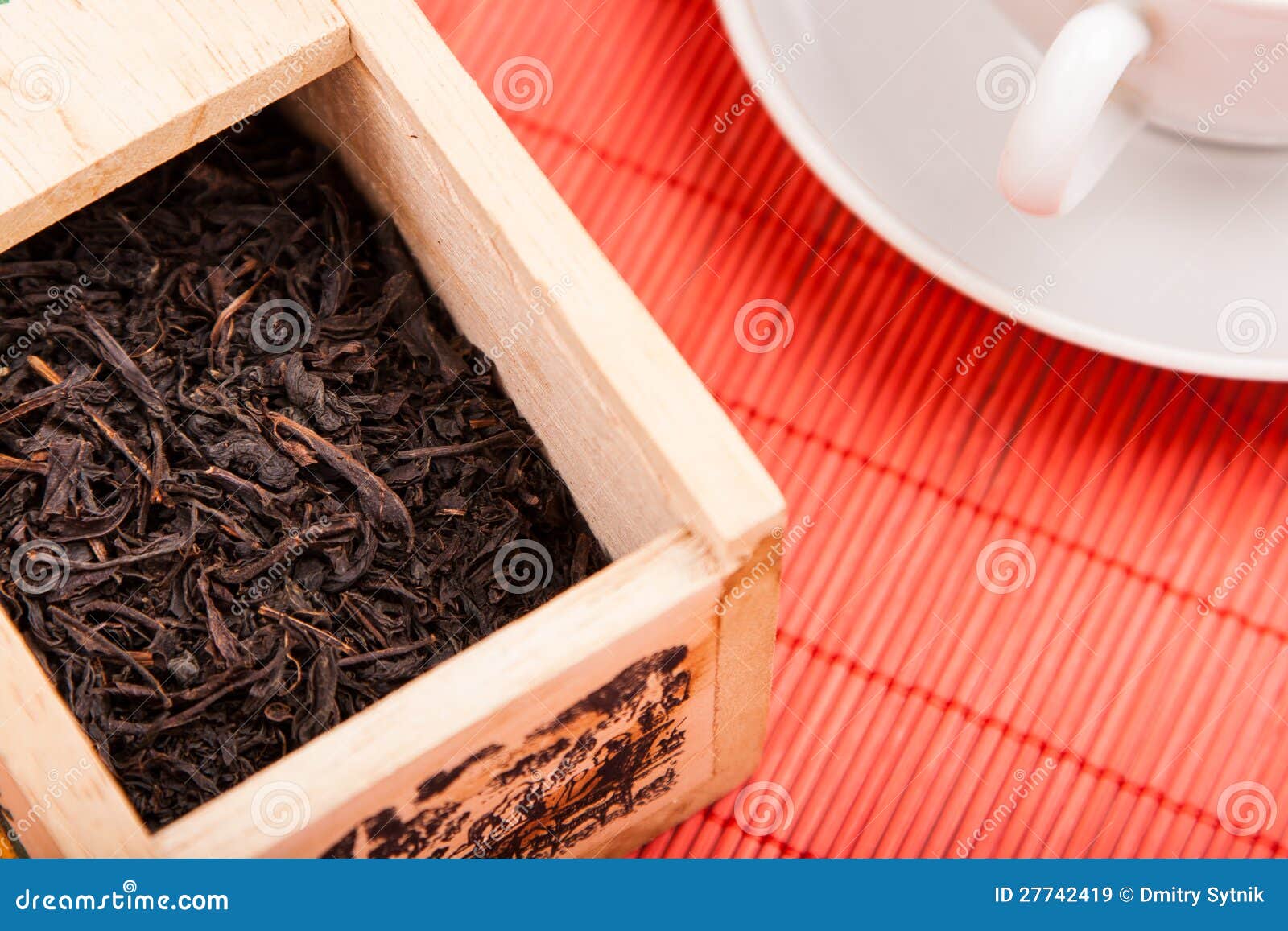 Box with Black Tea on Red Mat Stock Image - Image of chinese, breakfast ...