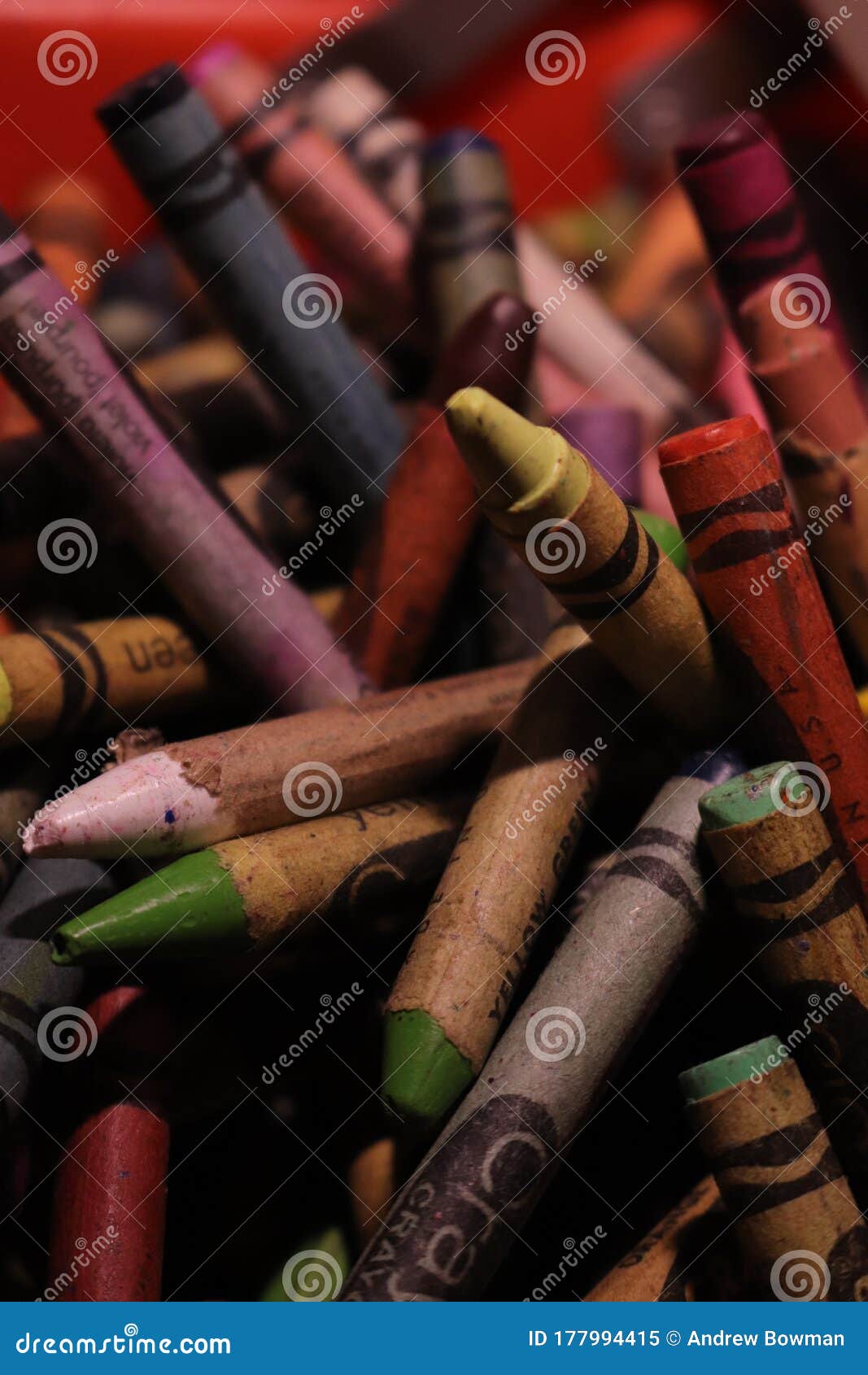 A Box of 64 Crayola Crayons Editorial Image - Image of grey, play ...