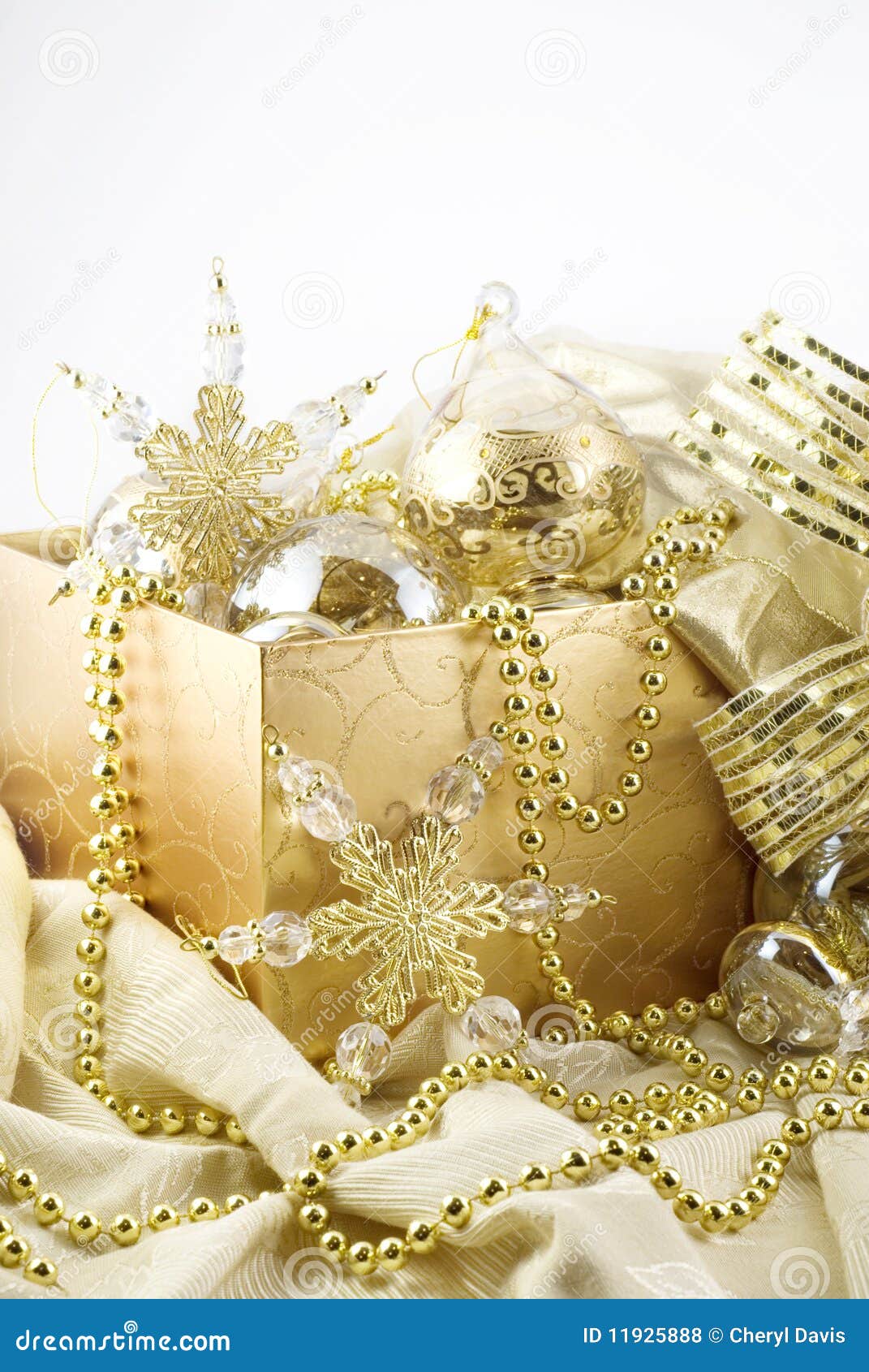 3,096 Gold Vertical Box Photos - Free & Royalty-Free Stock Photos from ...