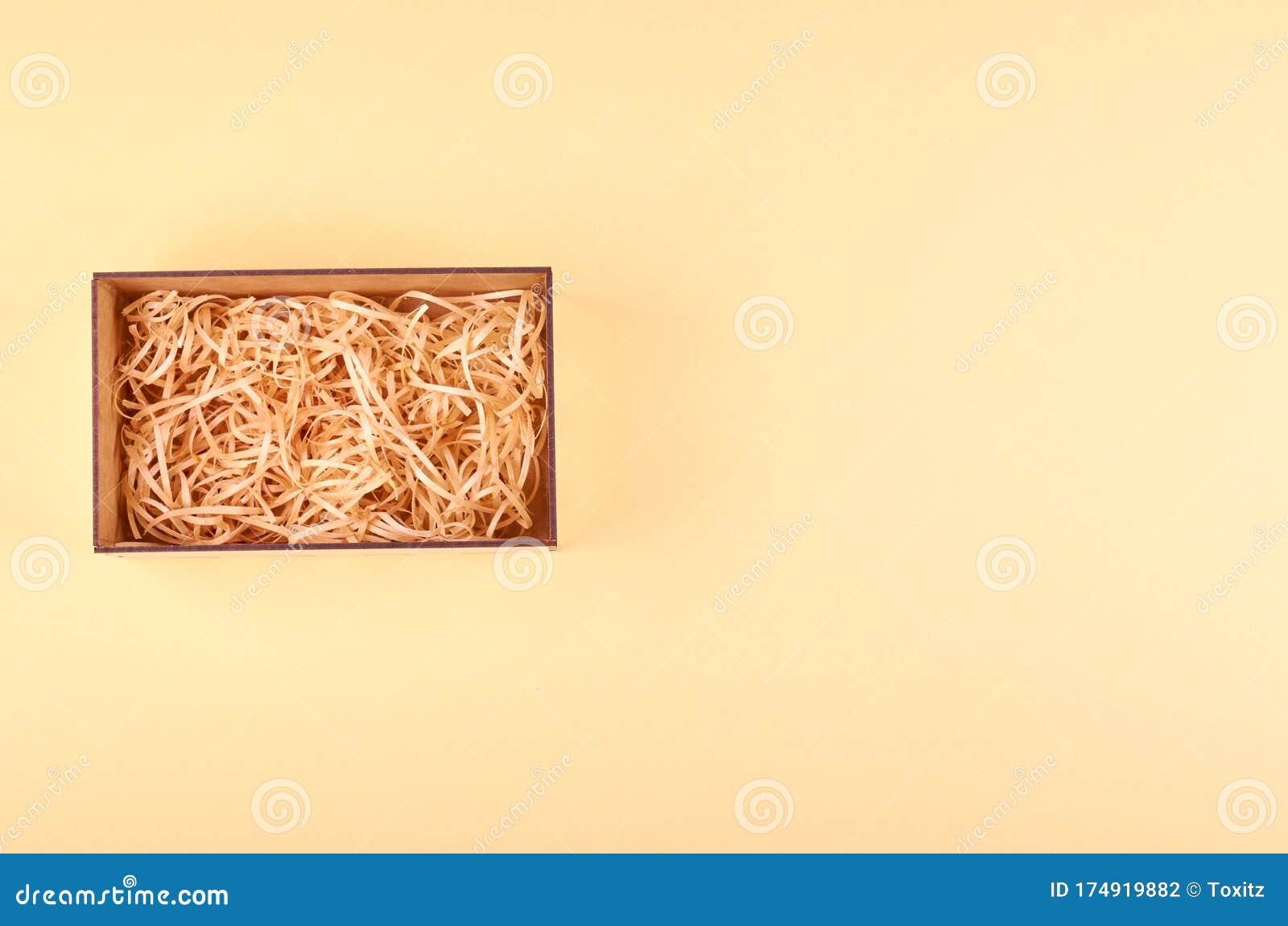 Box with Hay or Straw, Packing Template Stock Photo - Image of bend ...