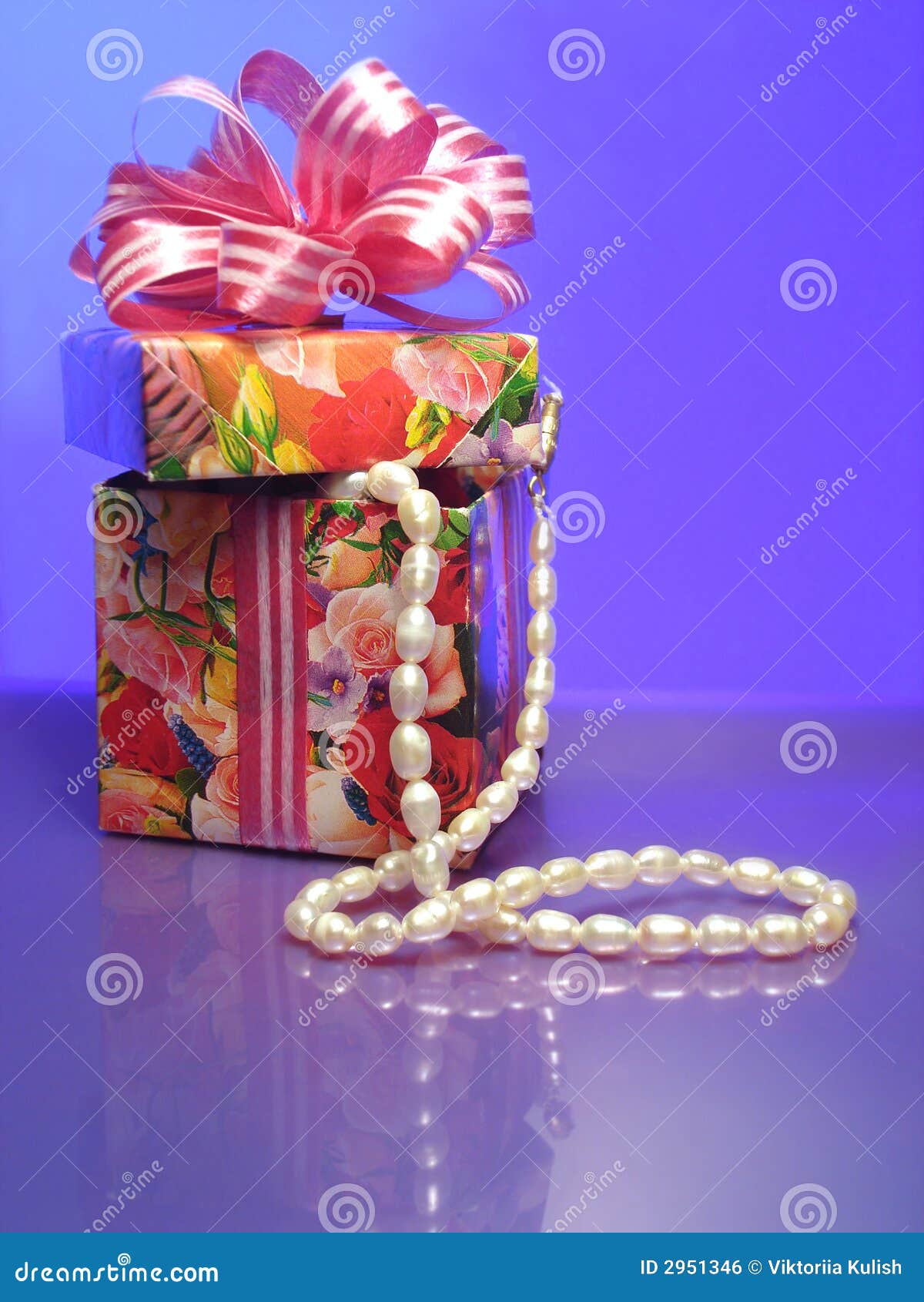 1,026 Pearls Violet Stock Photos - Free & Royalty-Free Stock Photos ...