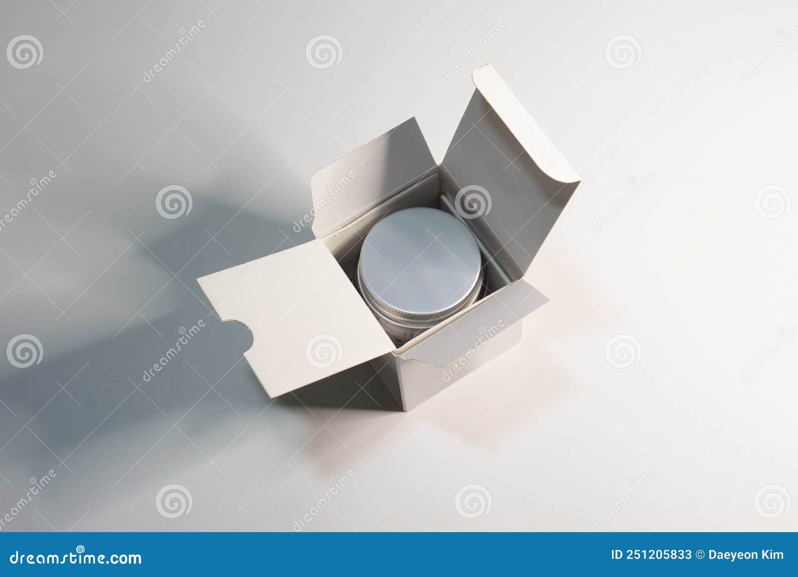 Box Photo and White Background Stock Image - Image of korea, evening ...