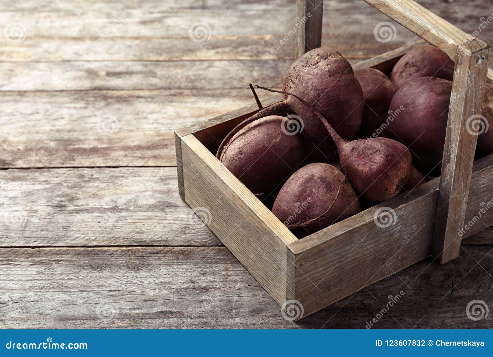Box with whole fresh beets stock photo. Image of crate - 123607832