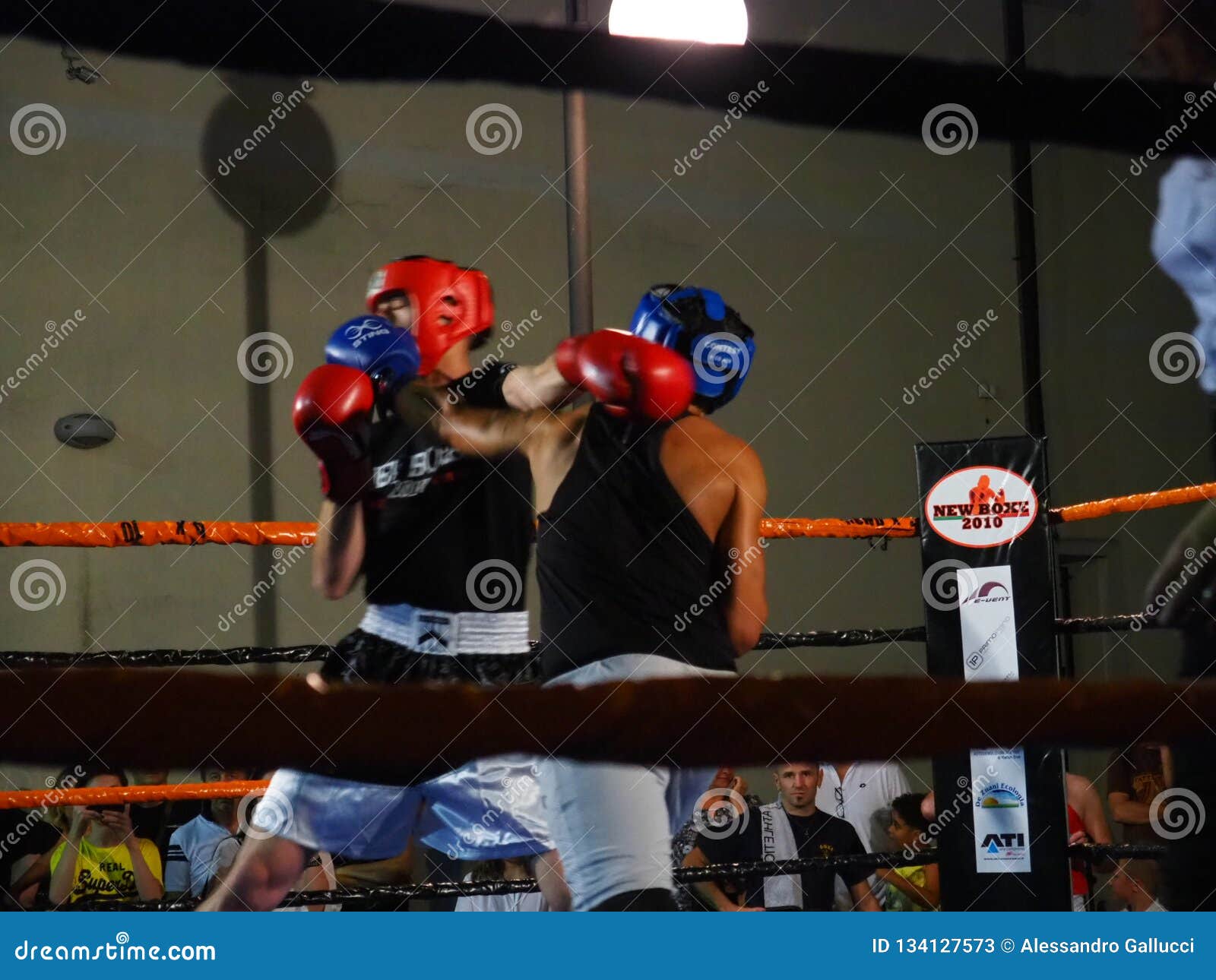 Boxe night editorial stock photo. Image of night, sports - 134127573