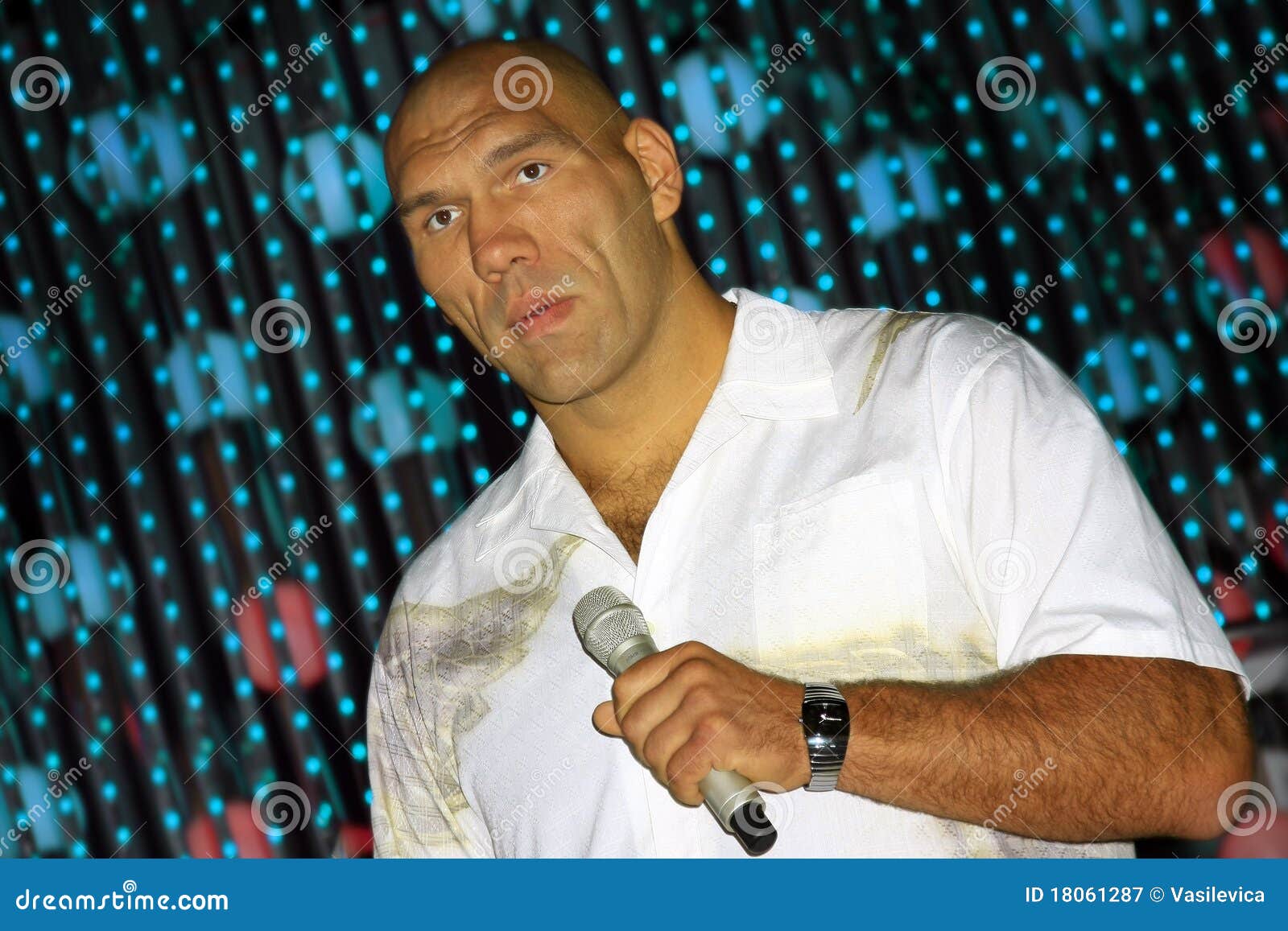 The boxer Nikolai Valuev editorial photography. Image of competition ...