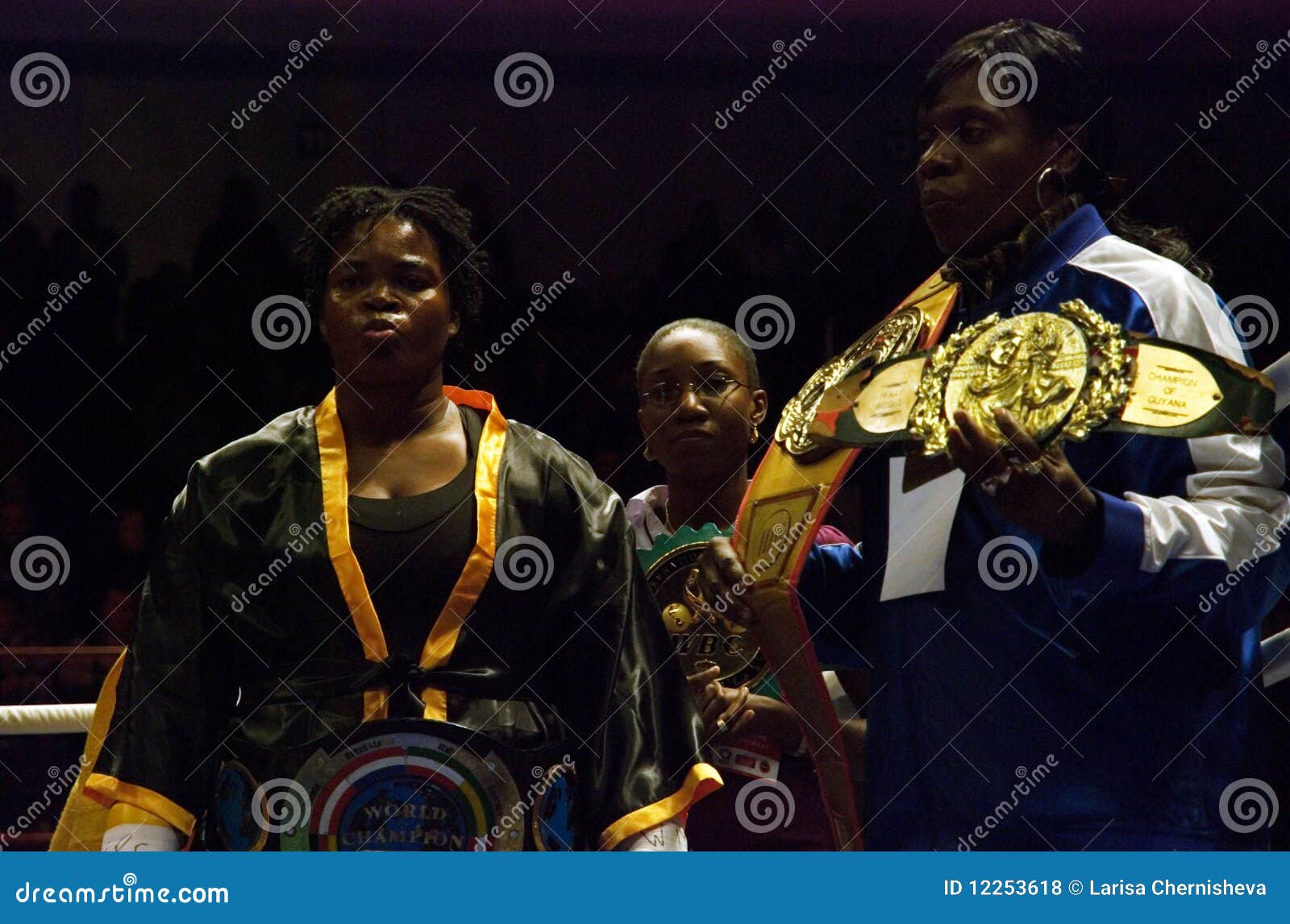 Boxer Pamela London on the Ring Editorial Stock Photo - Image of gong ...