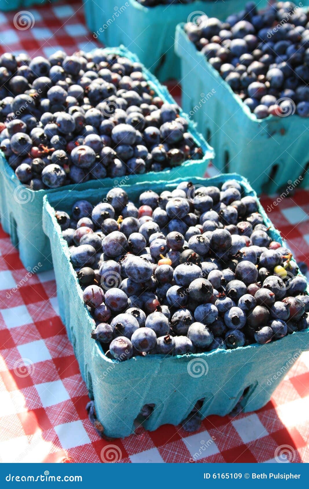 Boxes of blueberries stock image. Image of berries, farmers - 6165109
