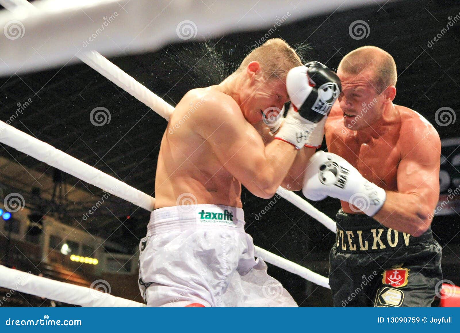 Boxing editorial stock image. Image of event, corner - 13090759